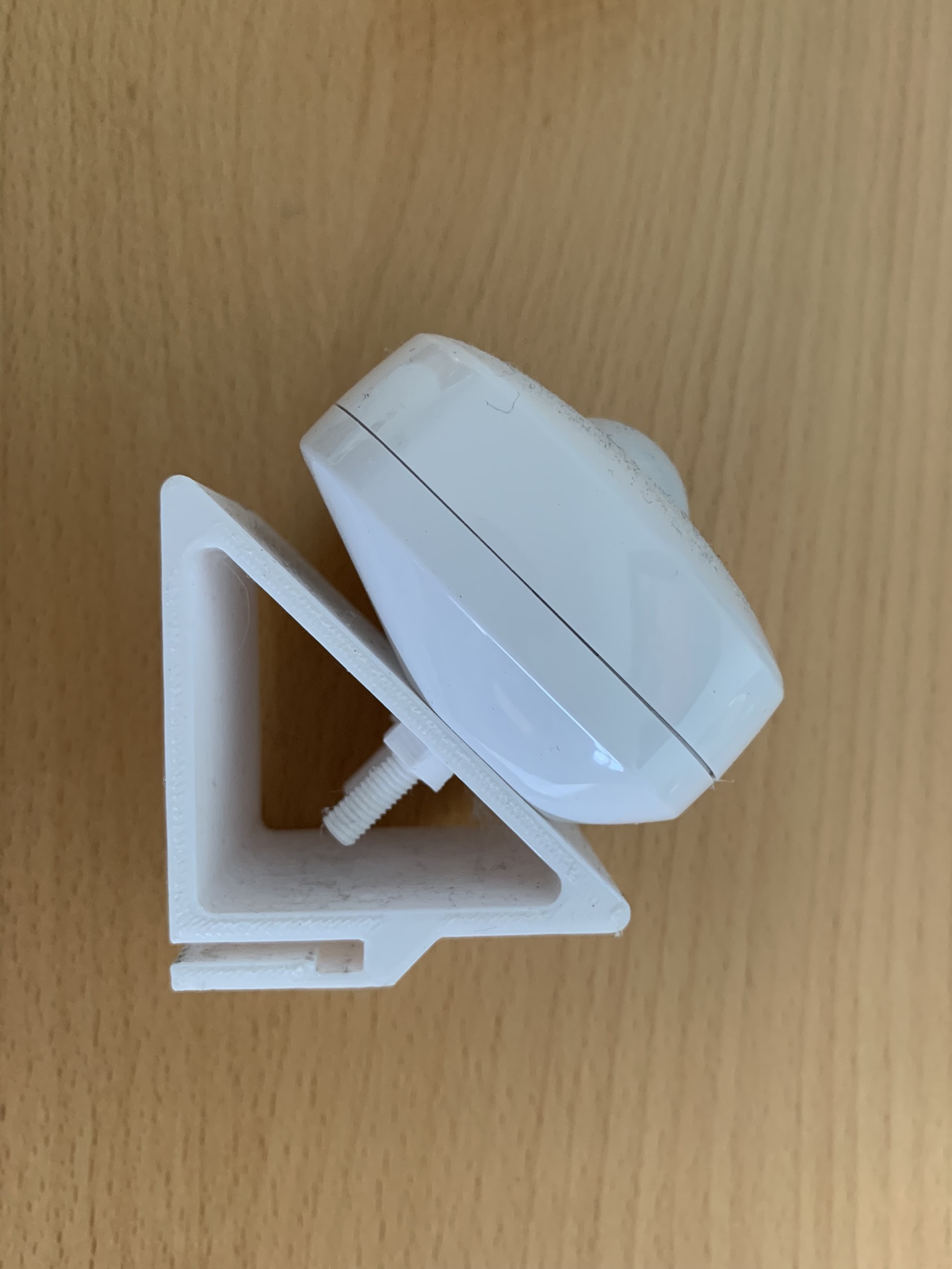 Zooz ZSE40 Mounting Bracket by Teraflop | Download free STL model ...