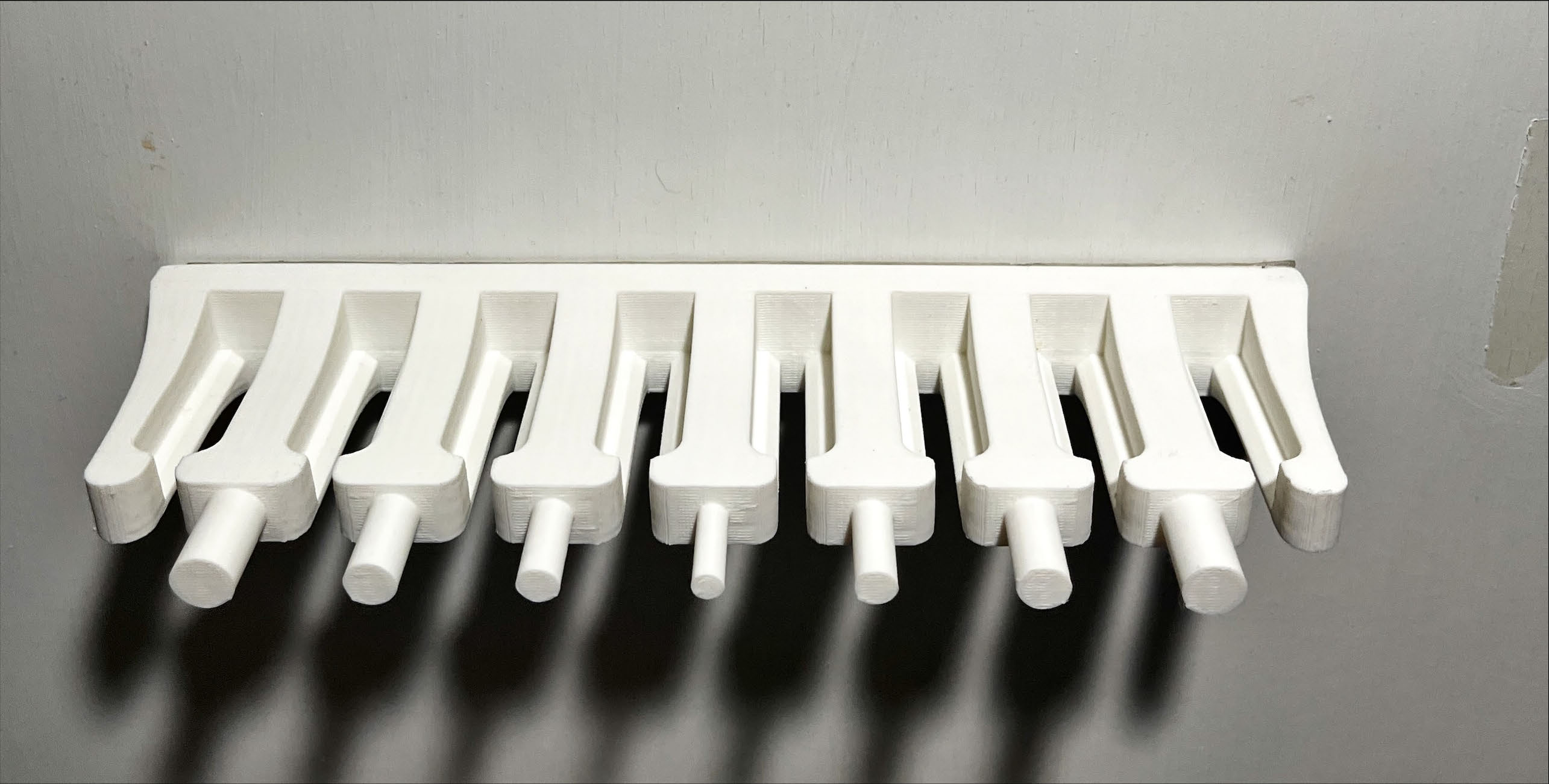 Belt Holder and Hanger -- 8 Belts by dmacnulty | Download free STL ...