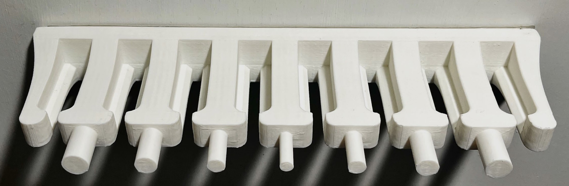 Belt Holder and Hanger -- 8 Belts by dmacnulty | Download free STL ...