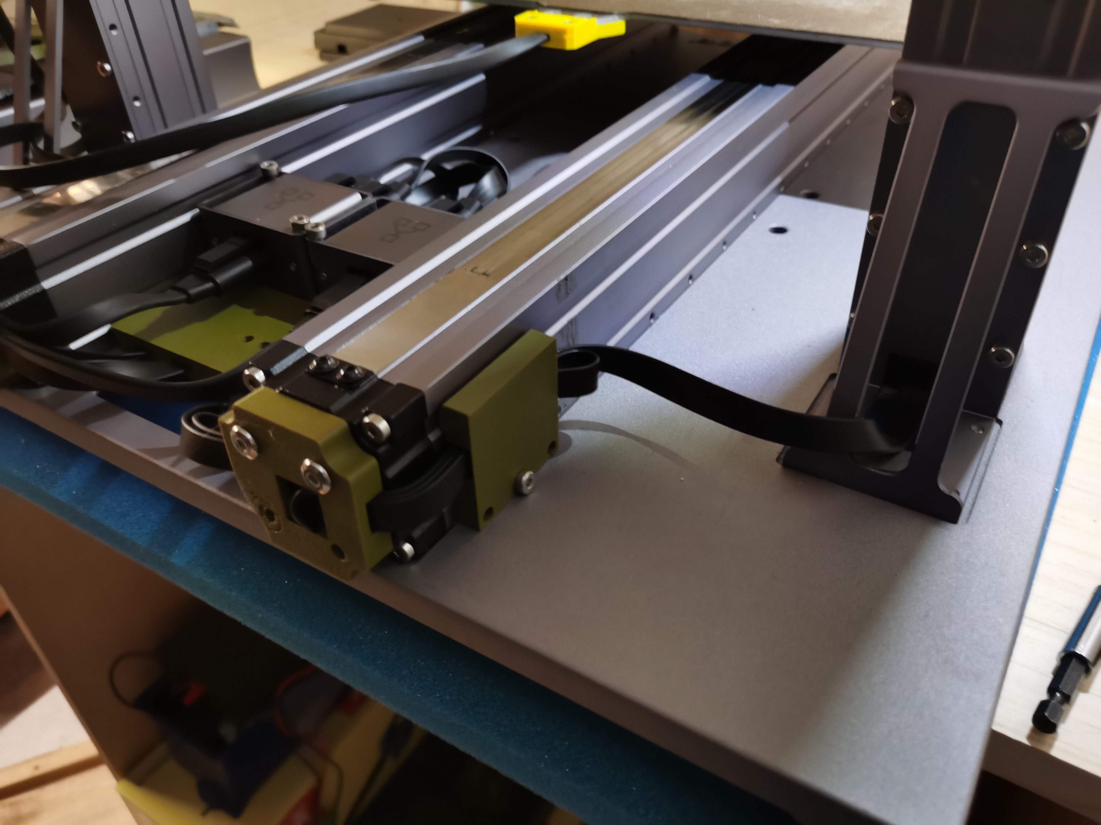 Y-axis tail line management cover plate for snapmaker 2.0 250/350 by Lmaker | Download free STL ...