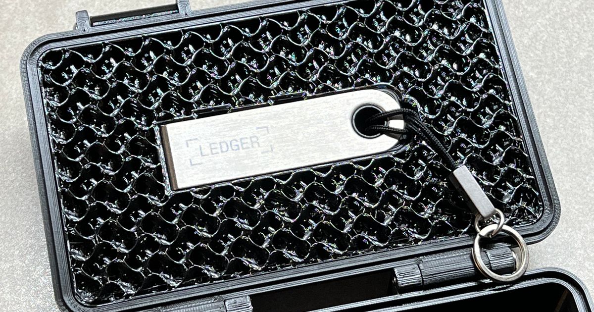 Insert for Ledger Nano S Plus case by romankozak | Download free STL ...