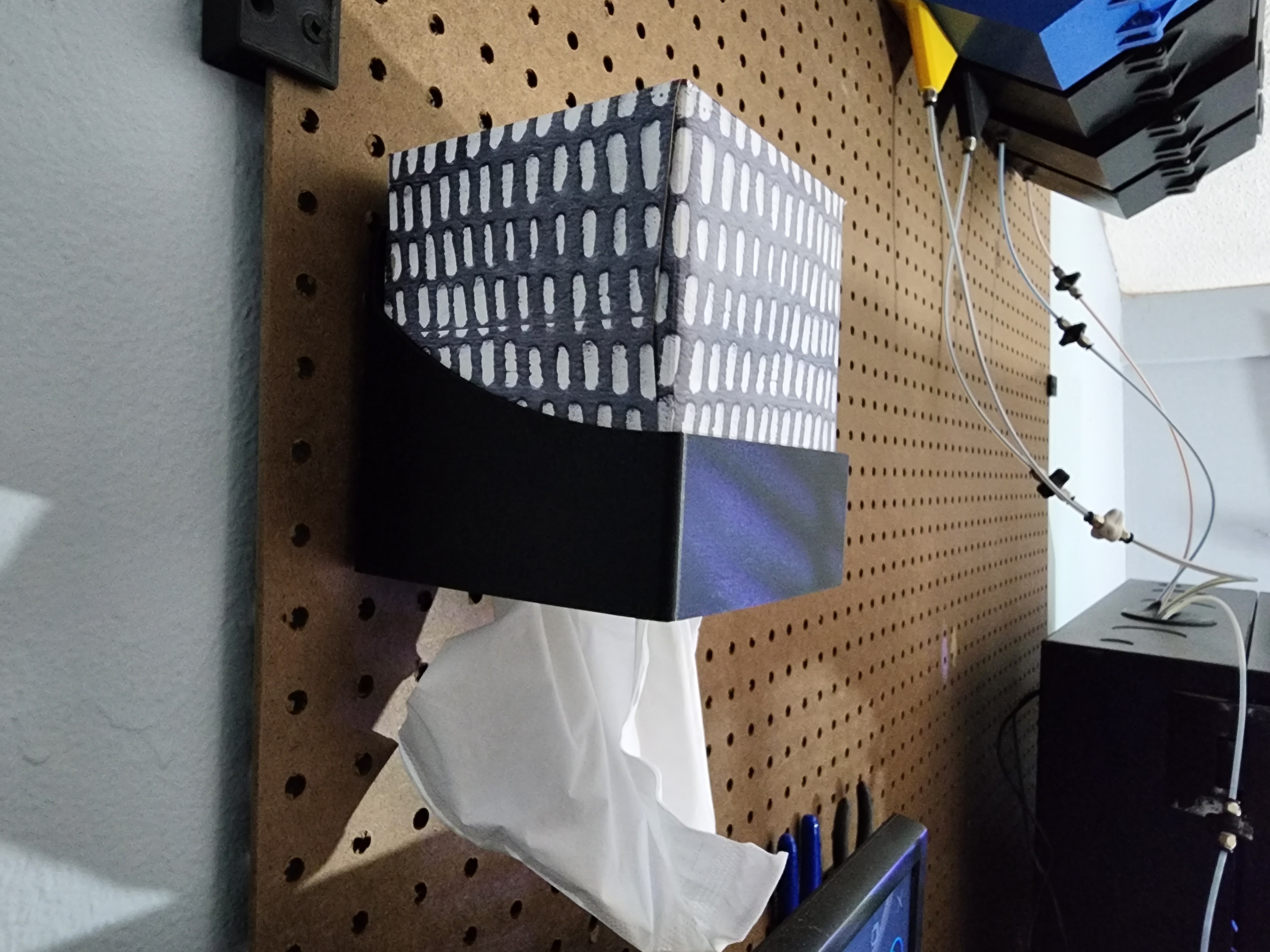 MegaMount Tissue Box Wall Hanger by NetApex | Download free STL model ...