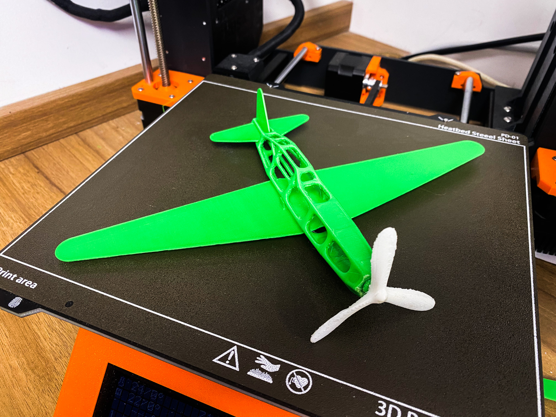 Hand-thrown propeller airplane by Jame | Download free STL model ...