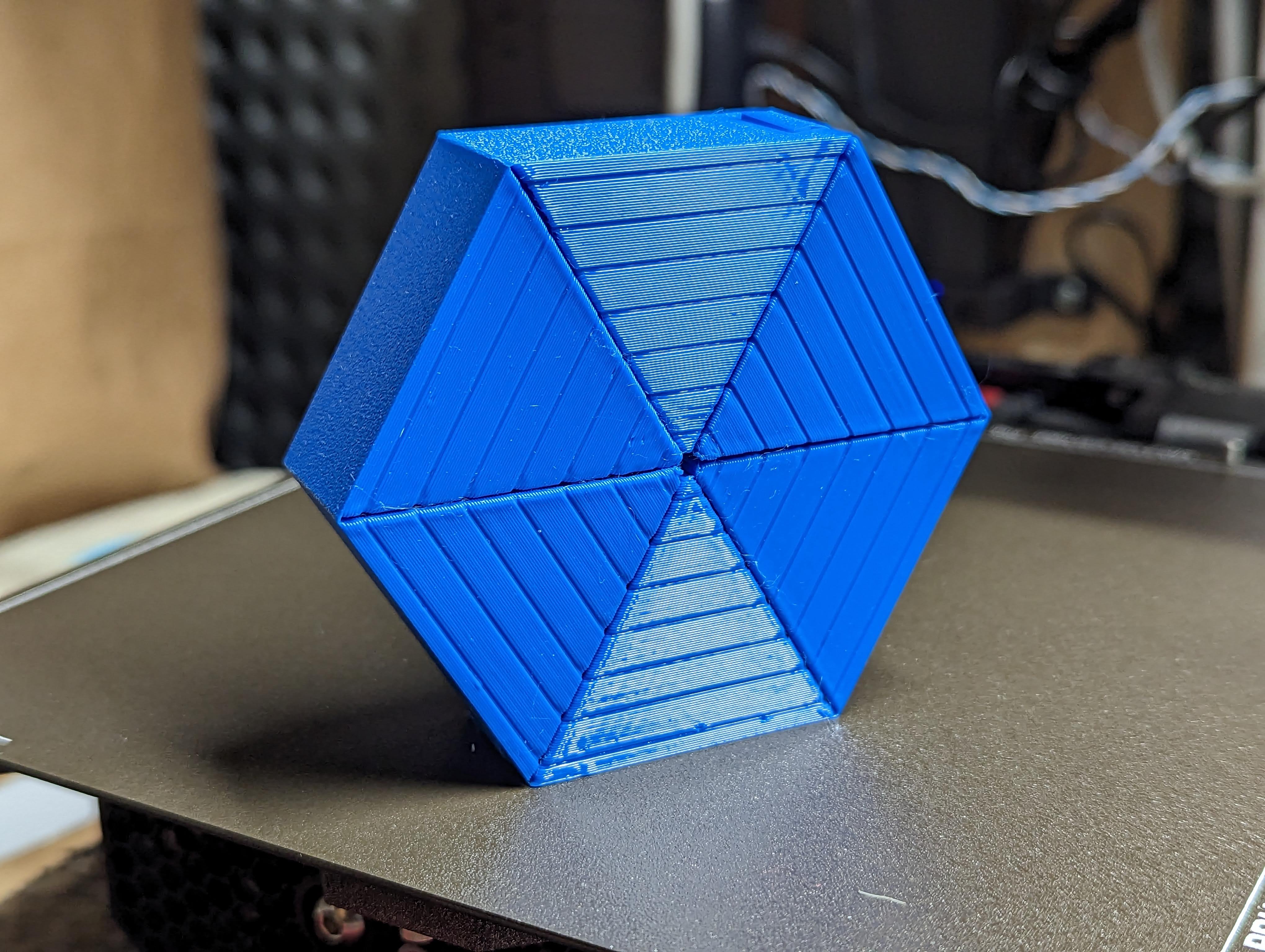 Roll-up Hex Dice Box without hinges! by Jamehz | Download free STL ...