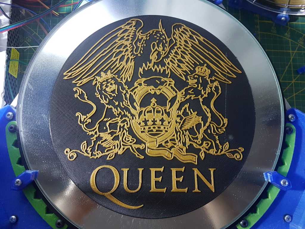 Queen Crest Logo by Kenny "XDr4g0nX" Verhoeven | Download free STL ...