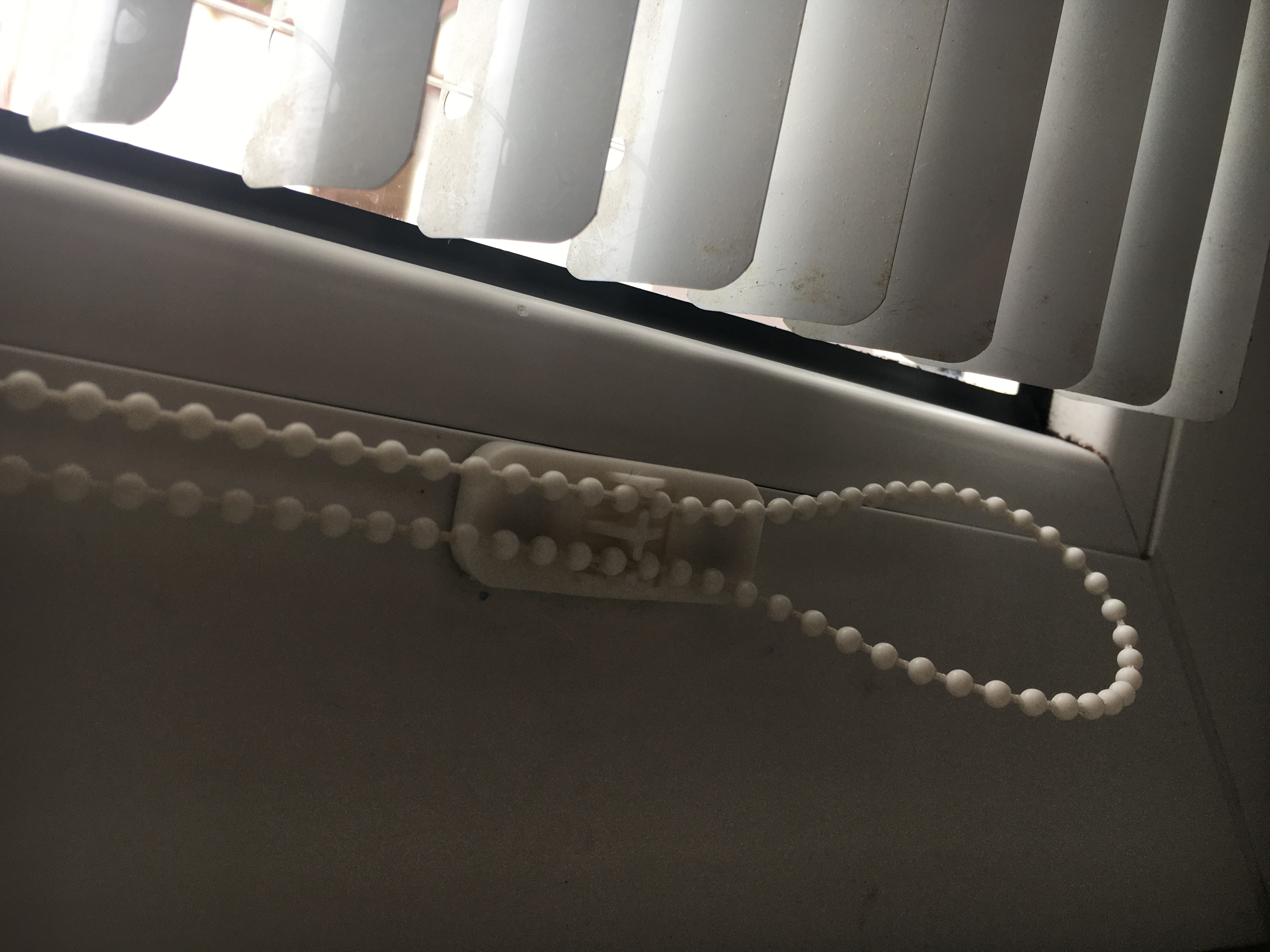 window blind chain holder by srbiceek | Download free STL model ...