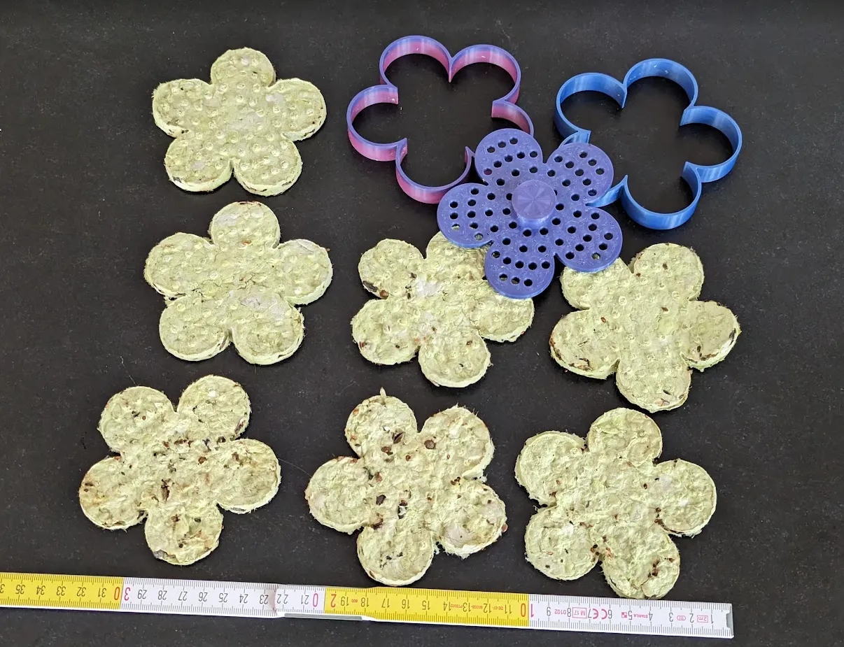 Seed paper press by RichiH | Download free STL model | Printables.com