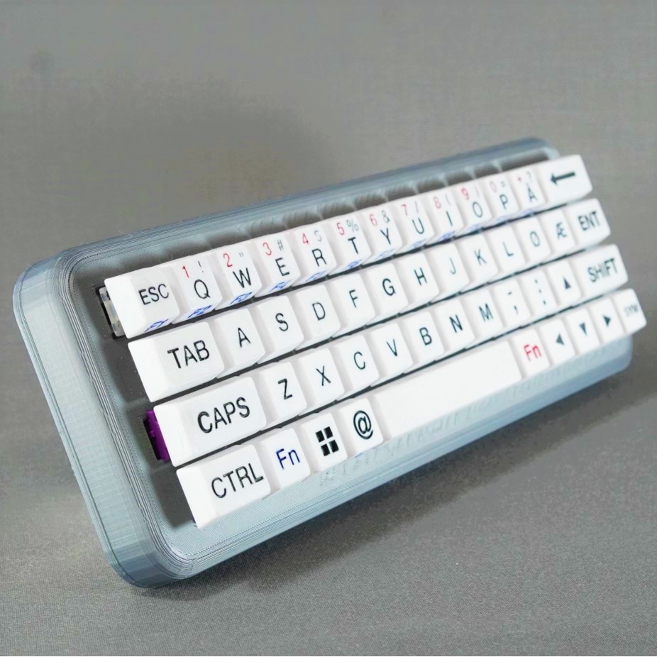 Keyboard 48-KEY Hand-Wired by makerunit | Download free STL model ...