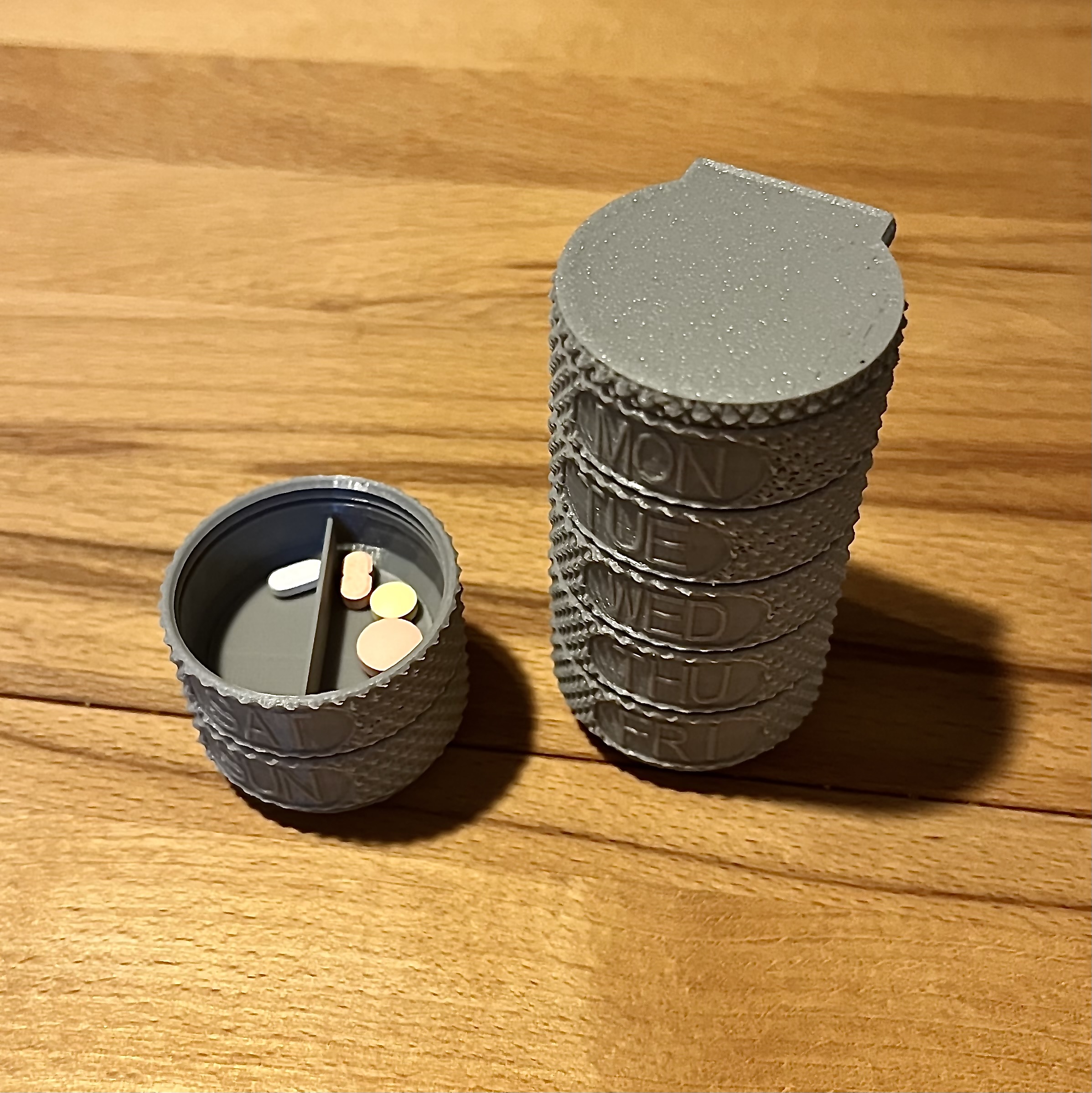 Divider for stackable pill pots by Holger Götsch | Download free STL ...