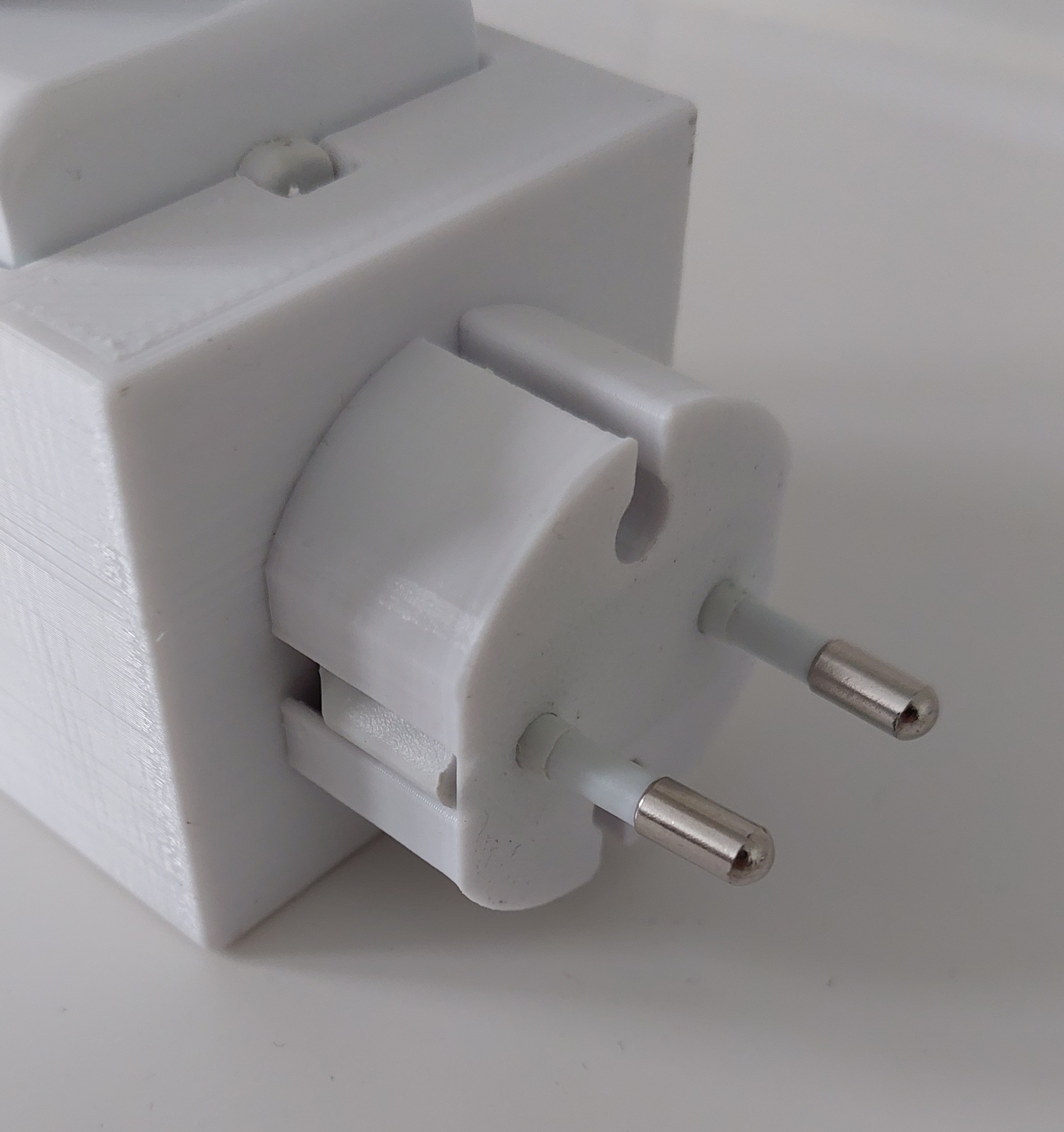 Schuko Adapter by Max Mustermann | Download free STL model | Printables.com
