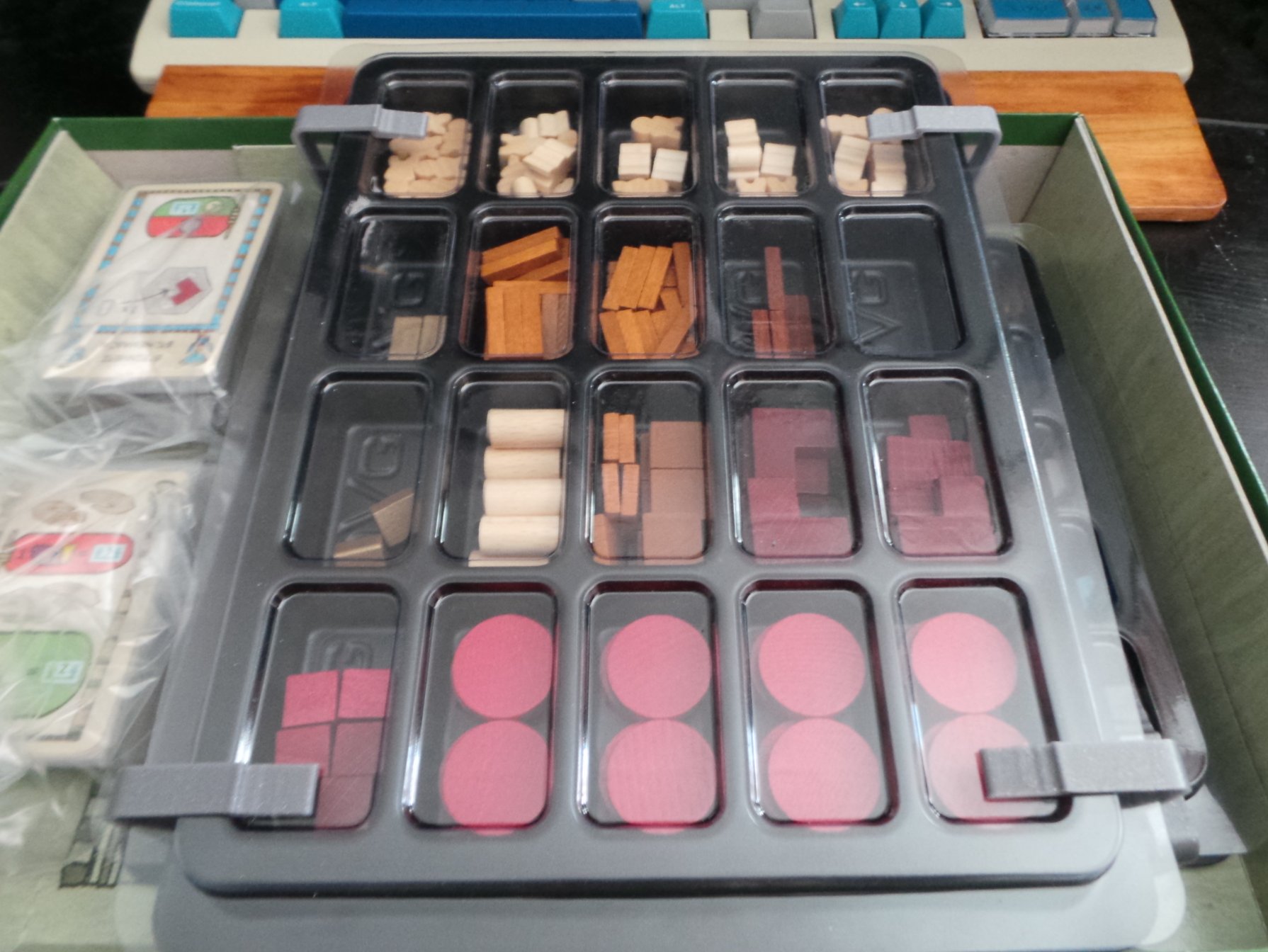 Retainer clips for DVG deep dish counter trays by ljhms | Download free ...