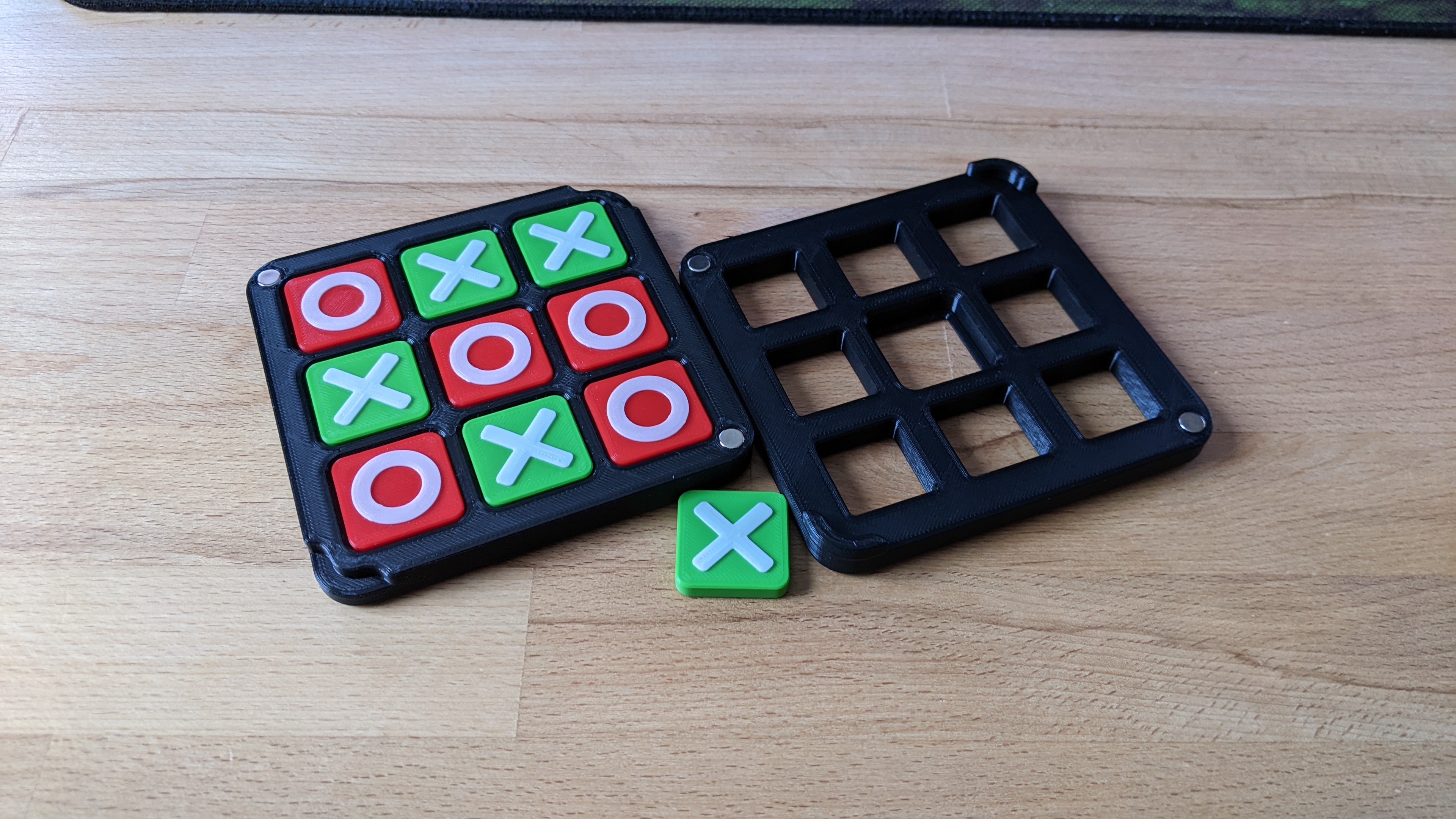 Travel Tic-Tac-Toe Game by Bennet Peters | Download free STL model ...