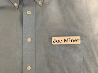 Customizable Magnetic Nametag by Teraflop | Download free STL model ...