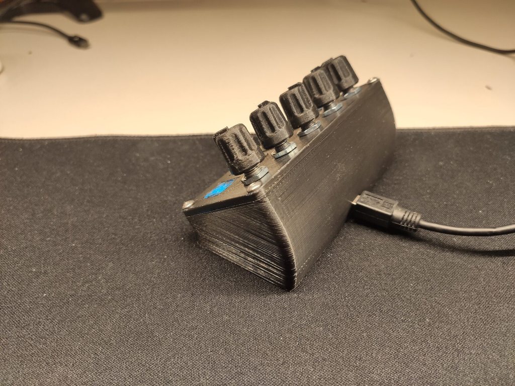 Deej Volume controller Case by KidCe | Download free STL model ...