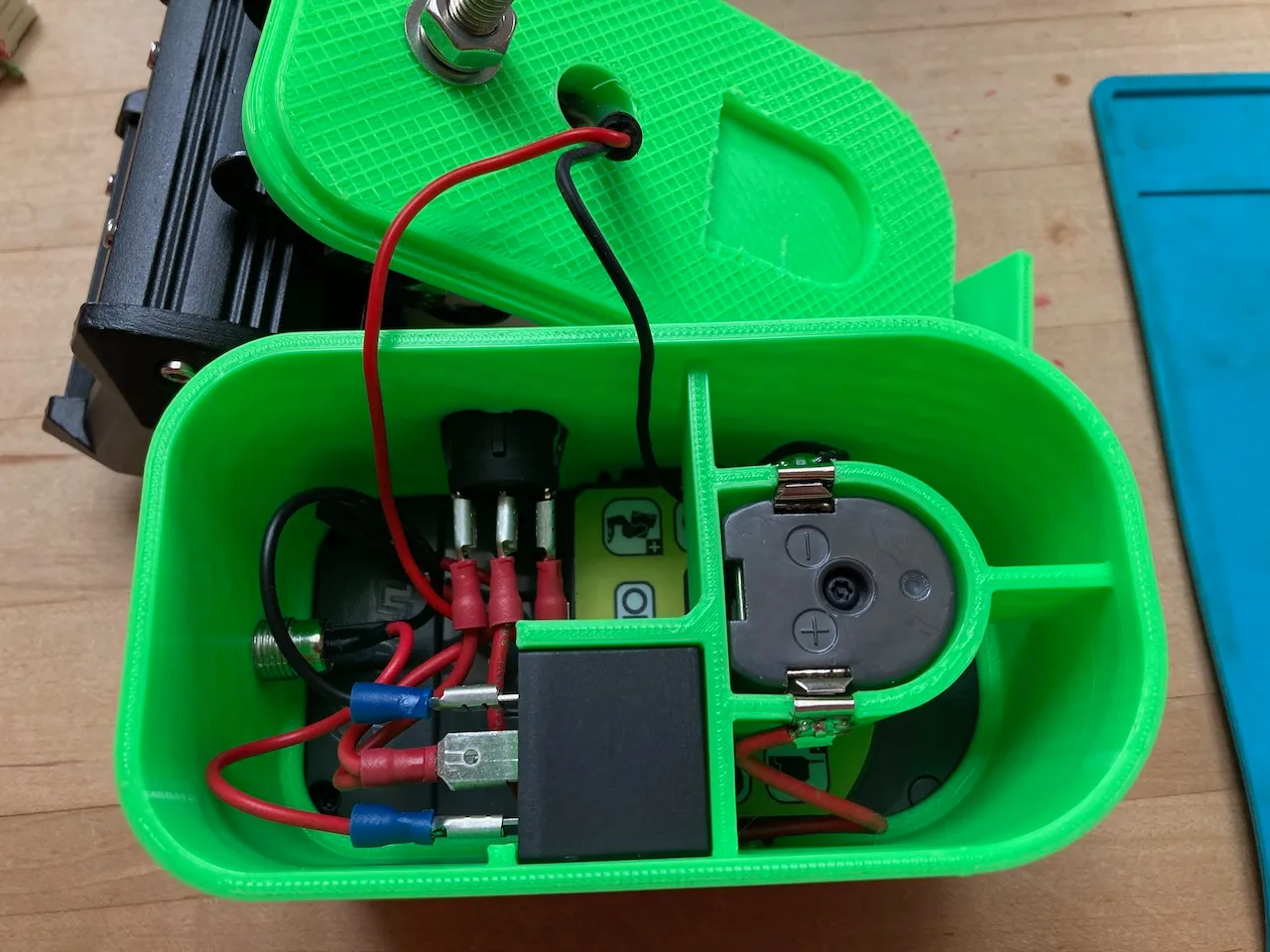 Ryobi Emergency Light by Ben Nelson | Download free STL model | Printables.com