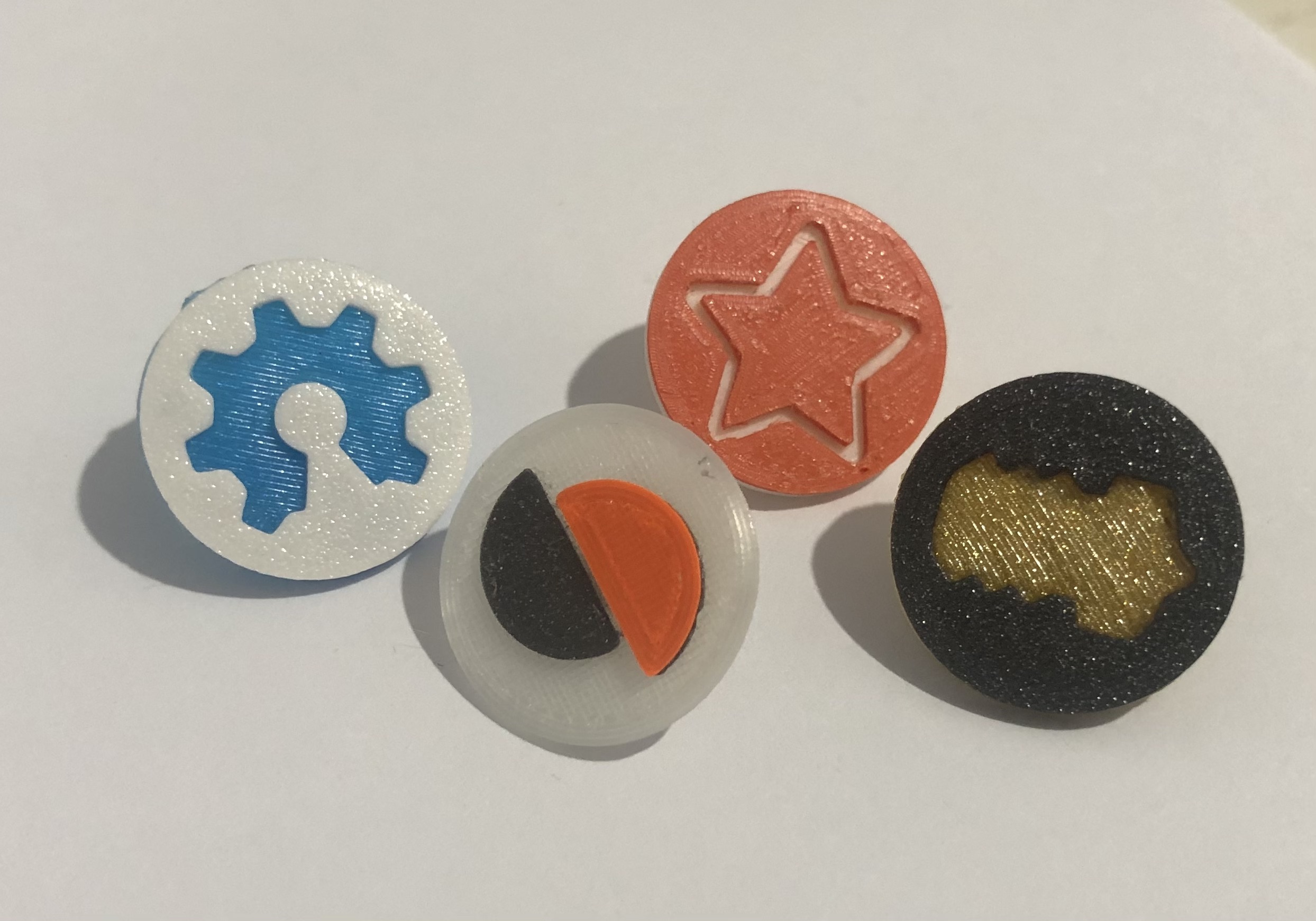 3D Printer themed badges/pins von Cheesus | Kostenloses STL-Modell ...