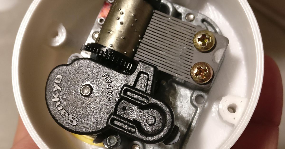 Music box shell, enclosure for sankyo wind-up clockwork by Larry Guo ...