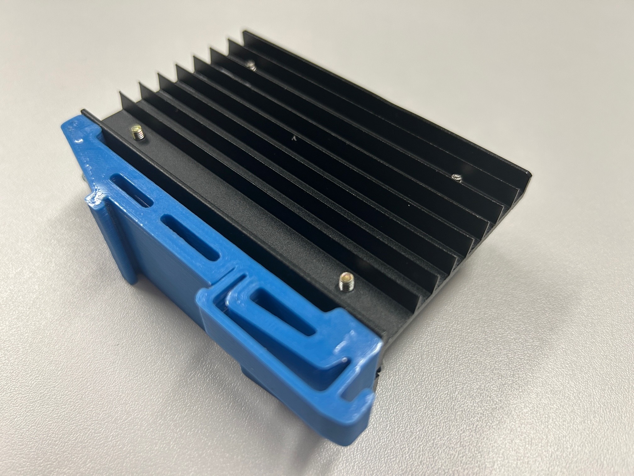 TB6600 DIN Rail mount por towilab | Descargar modelo STL gratuito ...