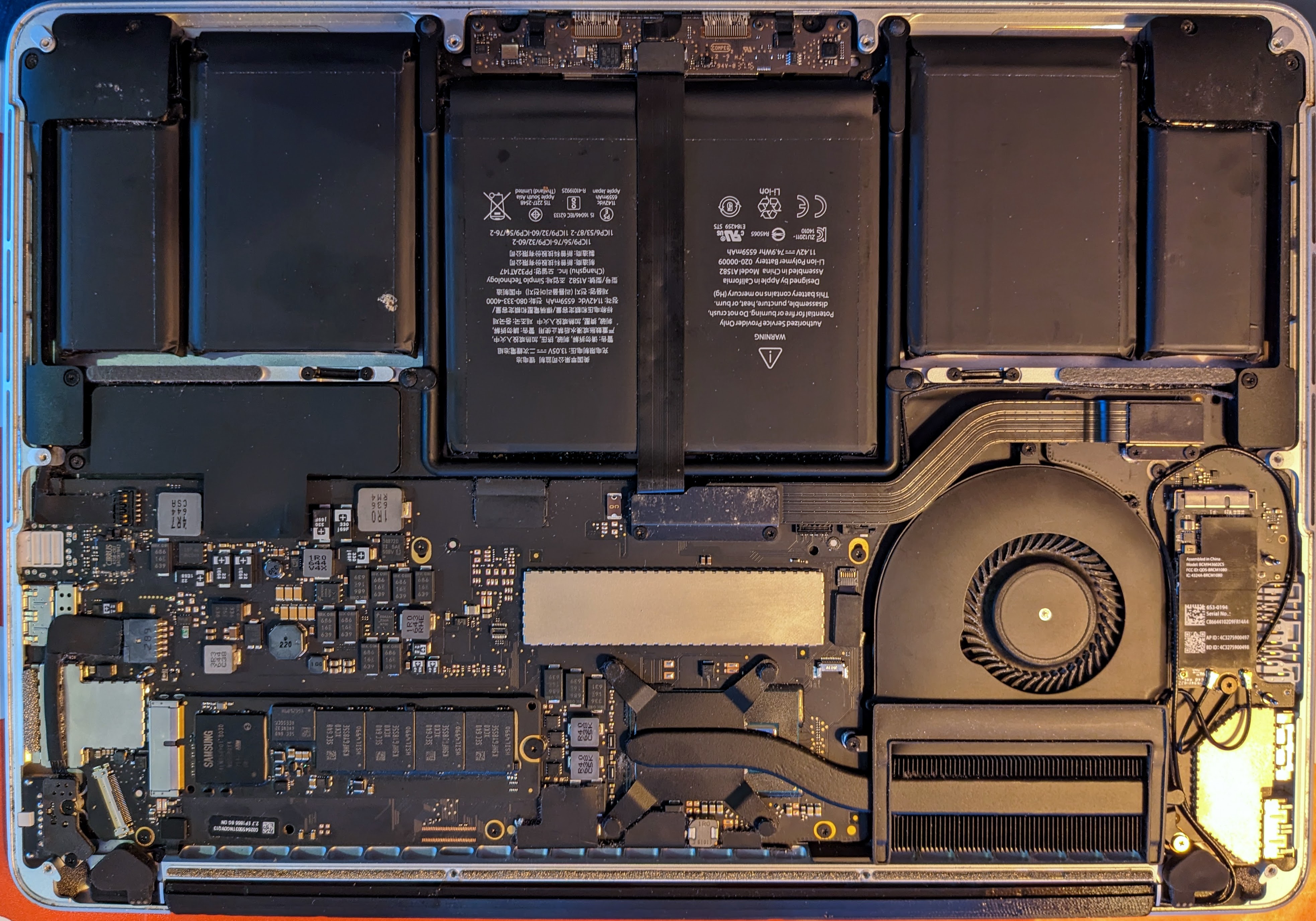 Screenless MacBook Pro (13-inch early 2015) - slabtop cover and antenna ...