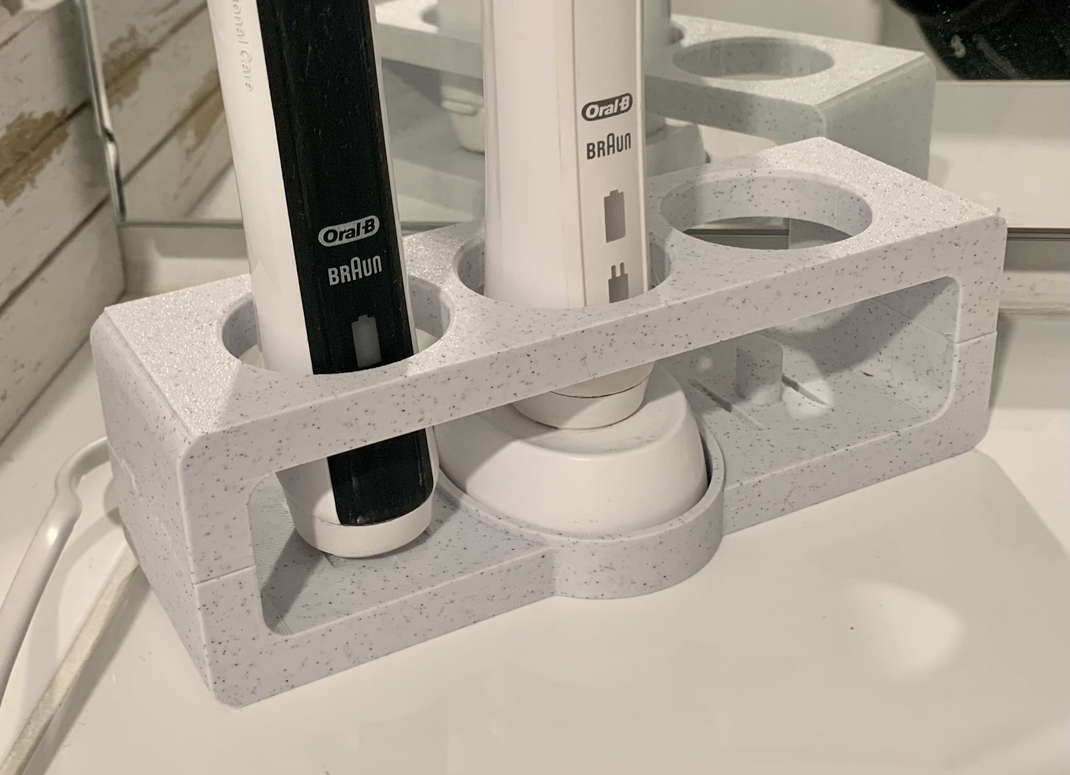 Oral-B Electric Toothbrush Stand / Dock by CLOUDLR | Download free STL ...