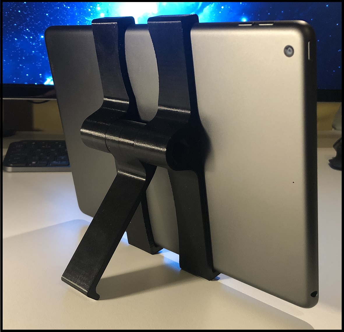 Stand for Ipad (2019) by KasZap | Download free STL model | Printables.com