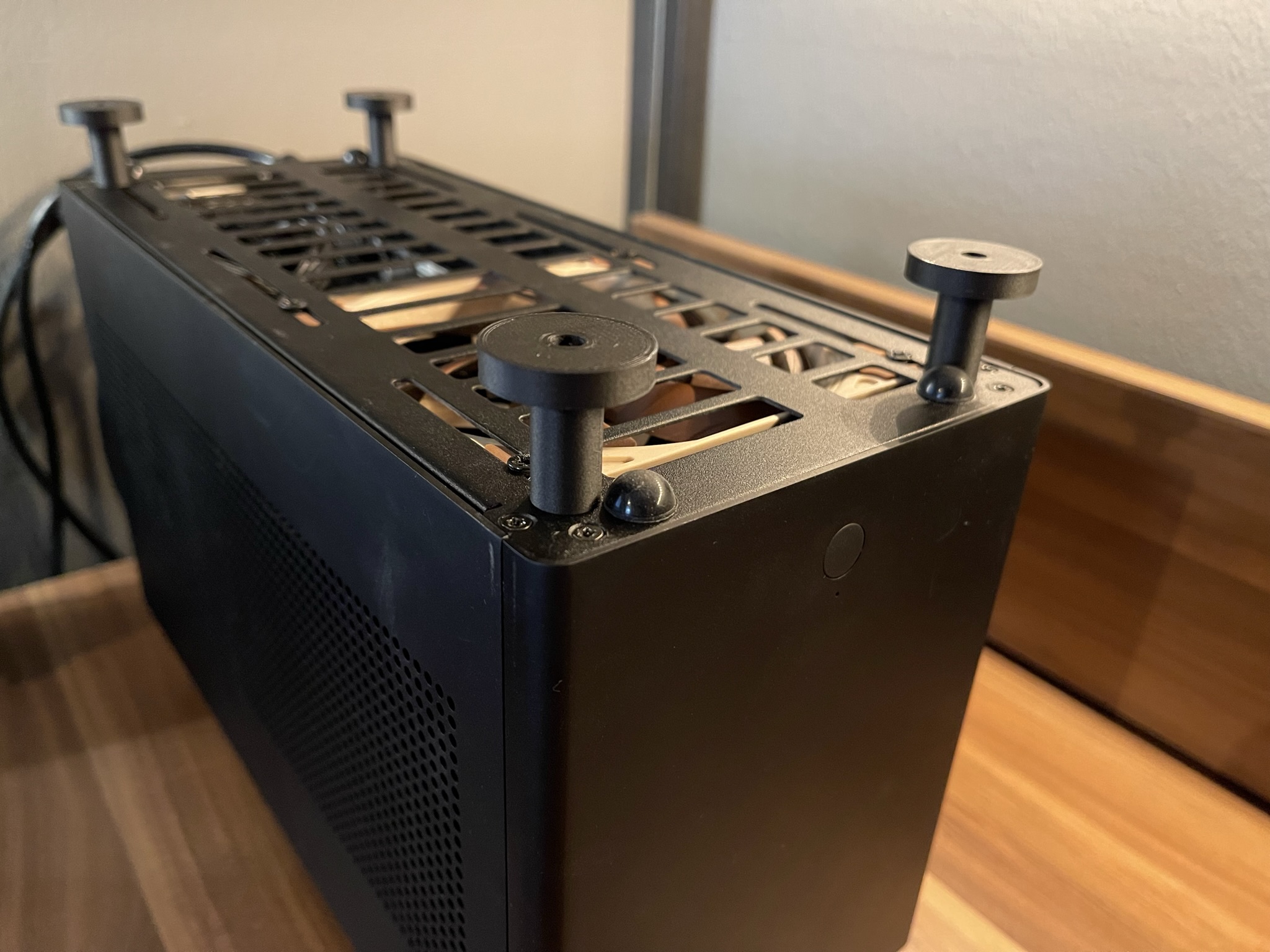 Louqe Ghost S1 feet and handles (Mac Pro inspired) by Martin.Ö ...