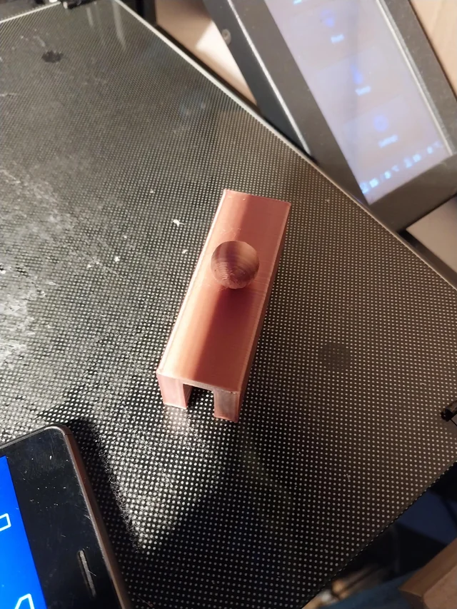 2020 extrusion 3d printer phone mount by 3dDesignsByPaul | Download ...