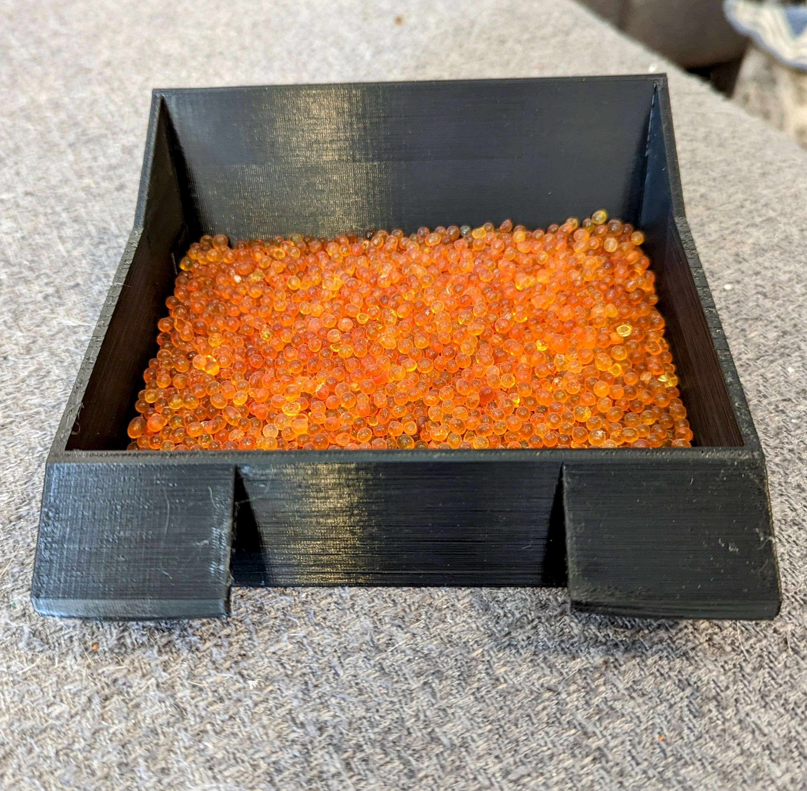 Box for a basic shoe rack for storing silica with filament by SrDavy ...