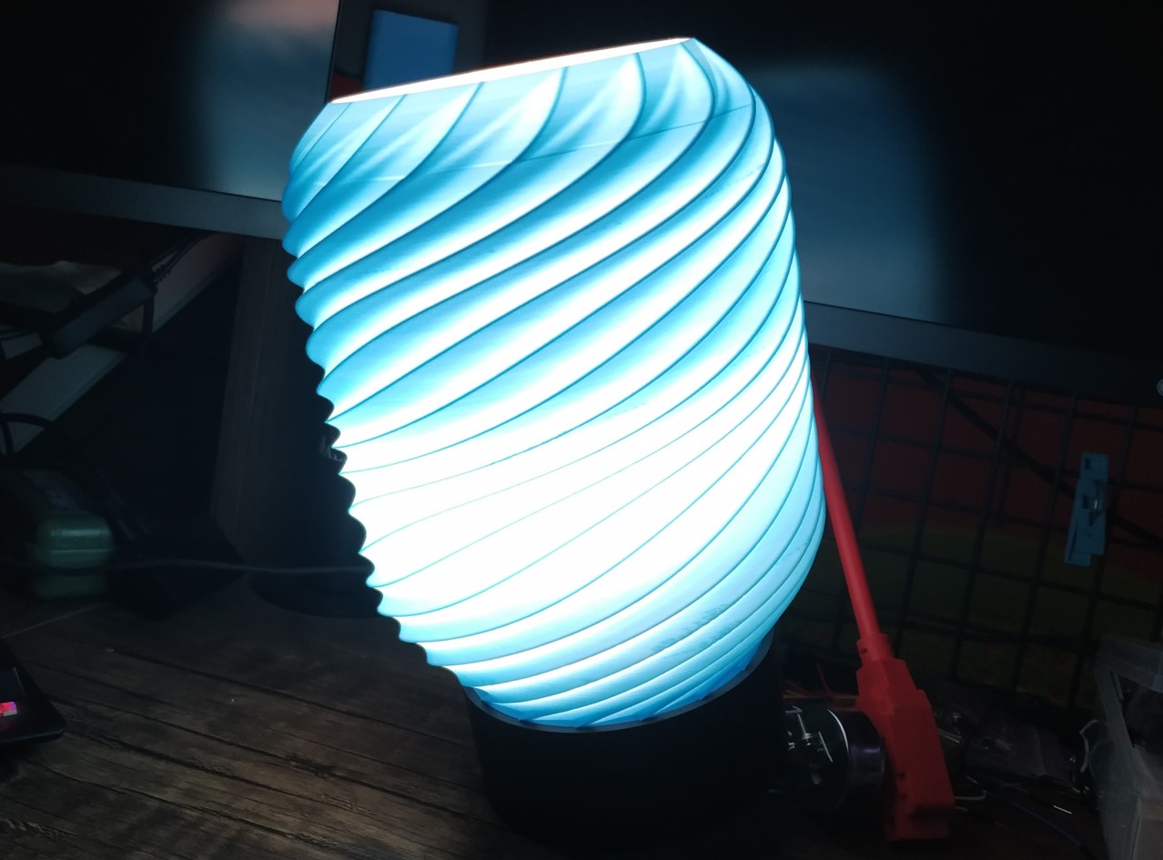Lamp with Threaded Base by César Pazzi | Download free STL model ...