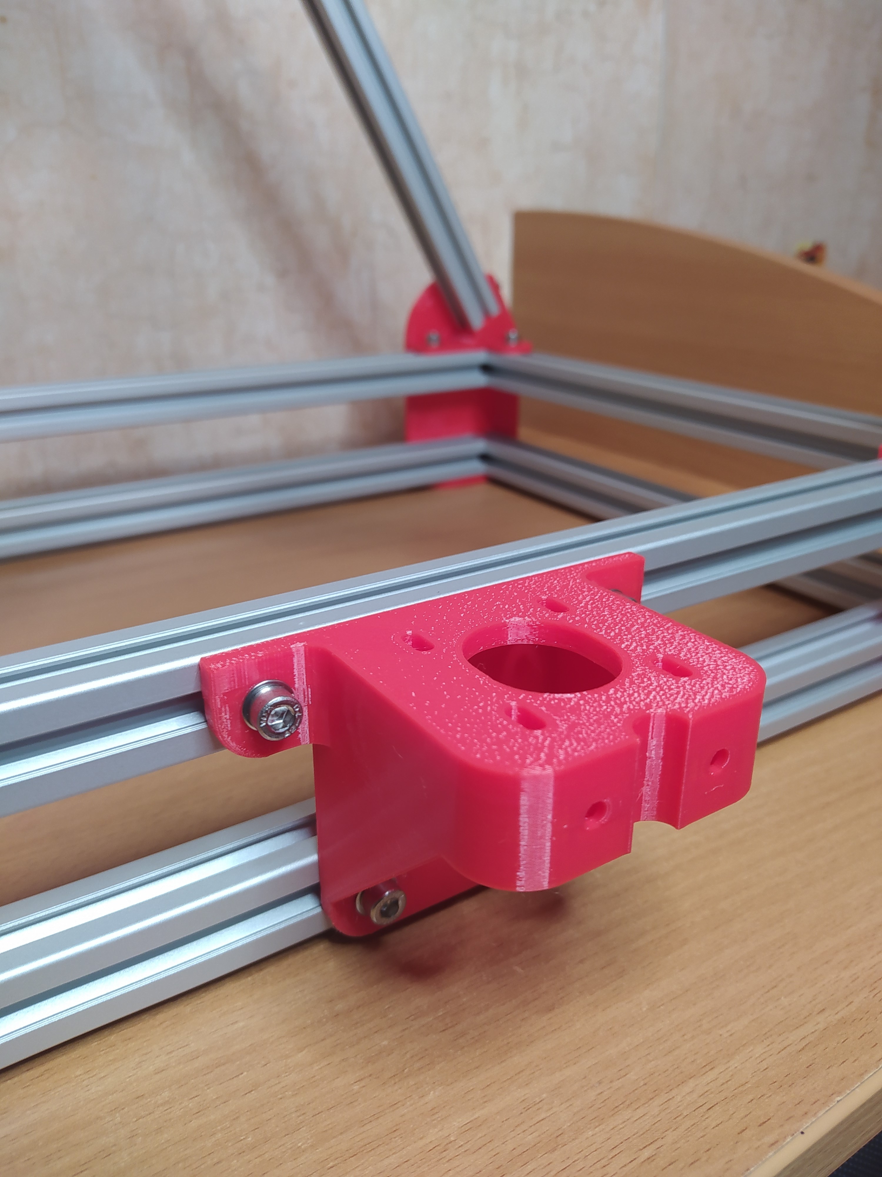 Single Piece MendelMax 1.5 Z Motor Holder by Chainreactionerator ...