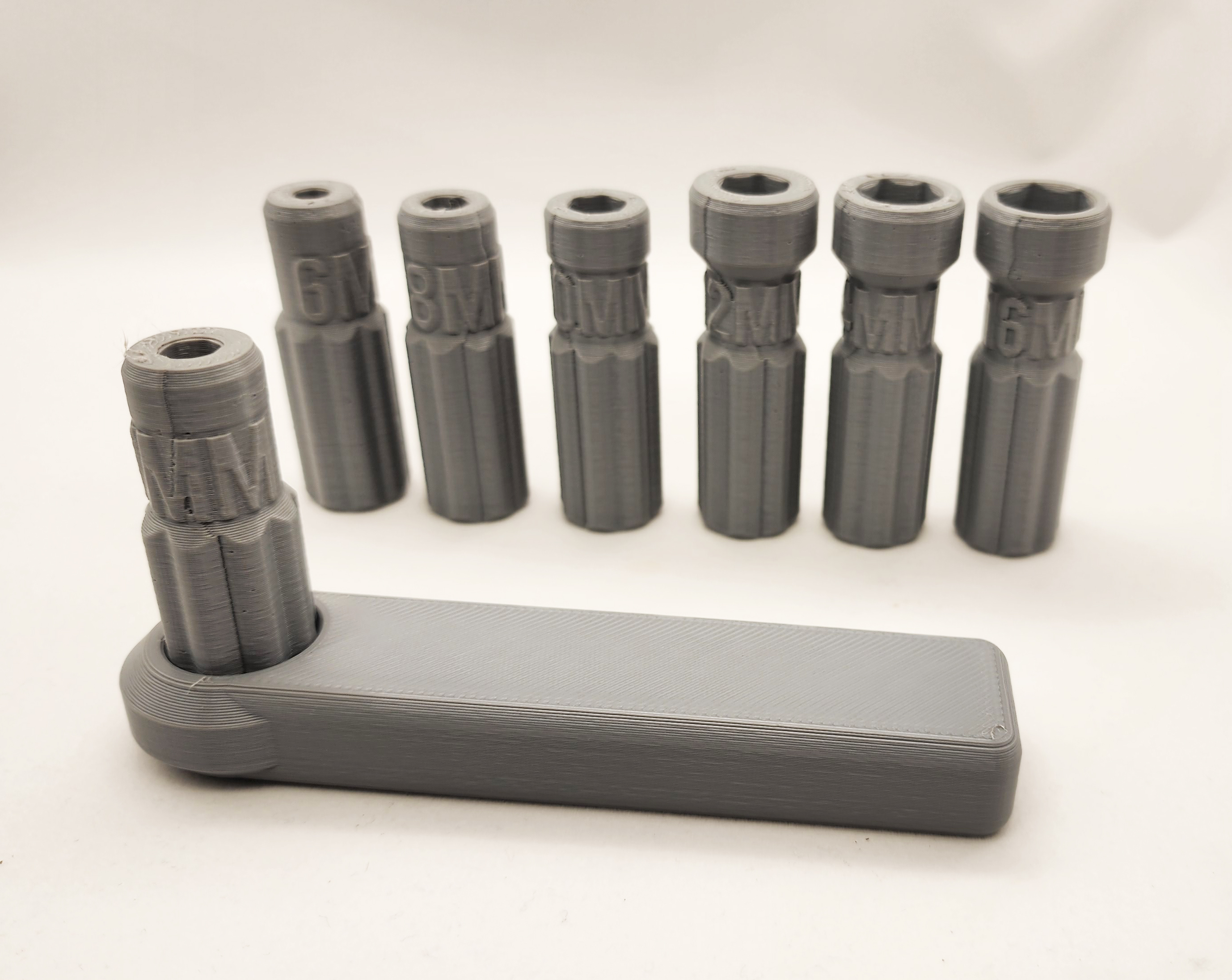 Metric Socket Set w/Wrench 6, 7, 8, 10, 12, 14, 16mm. von Triple G ...