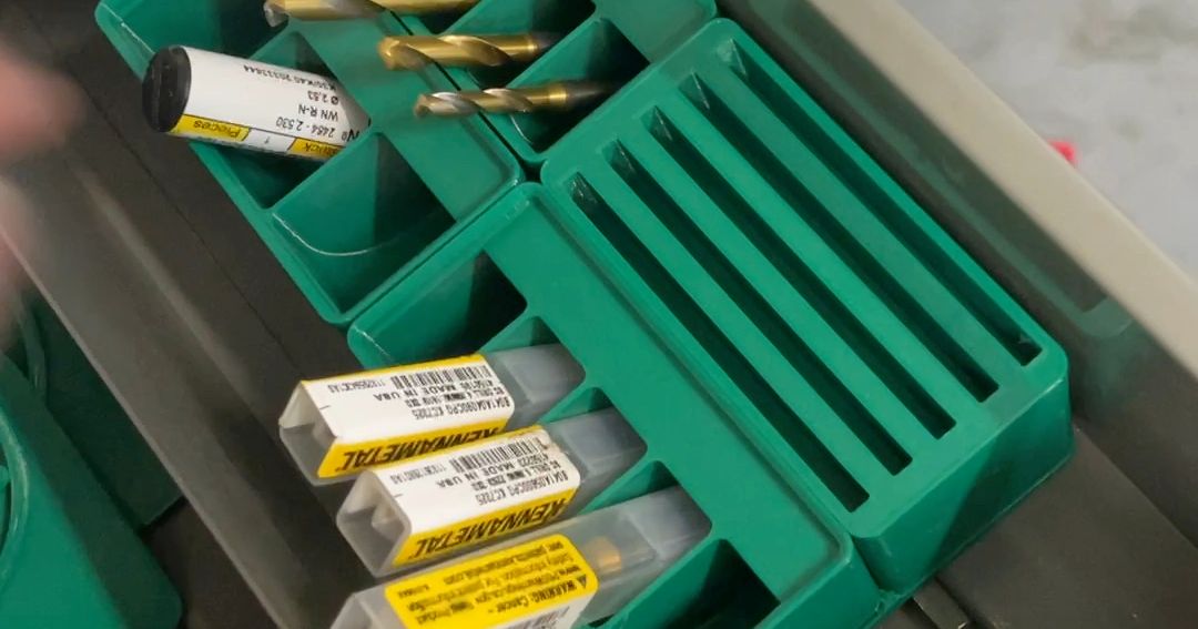 Gridfinity 2x1x6 CAT 40 Tool Tag Slots by Krusen2015 | Download free ...