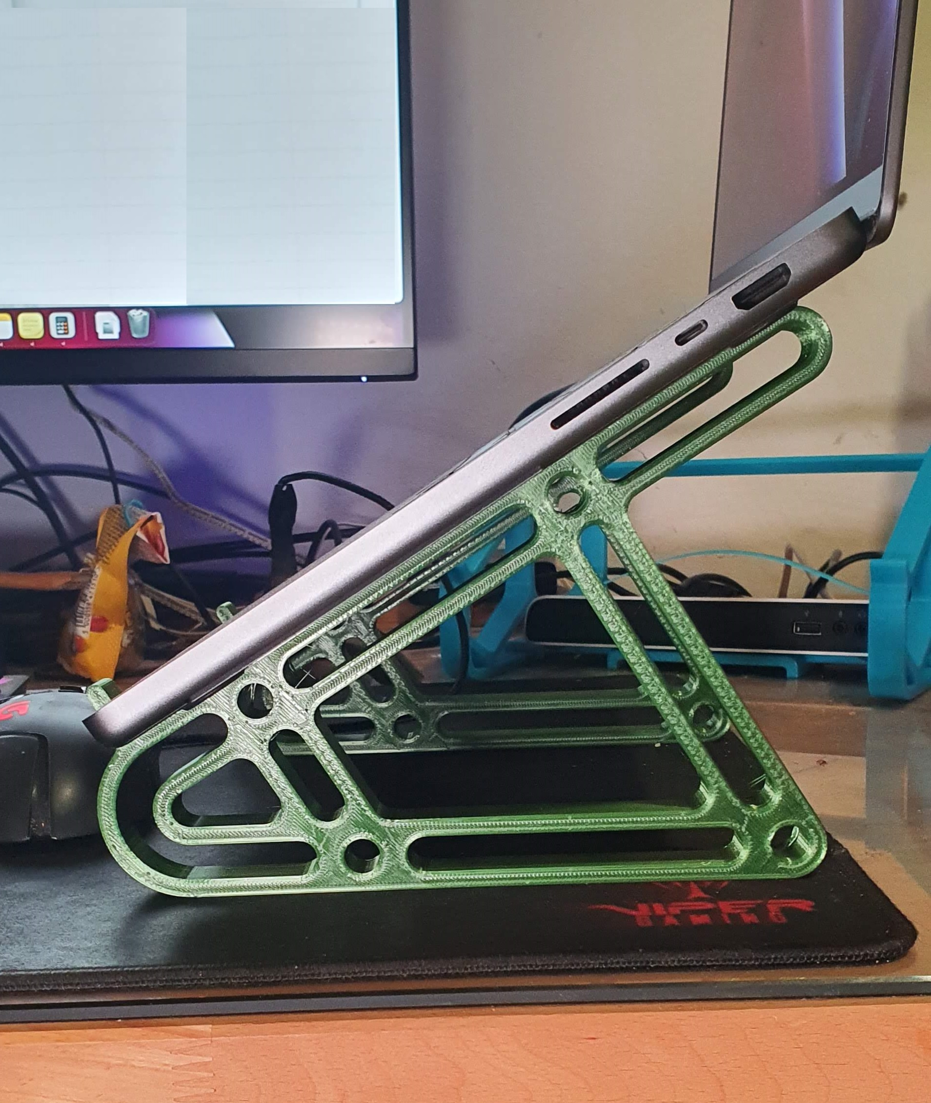 Laptop Stand V3 by motig | Download free STL model | Printables.com