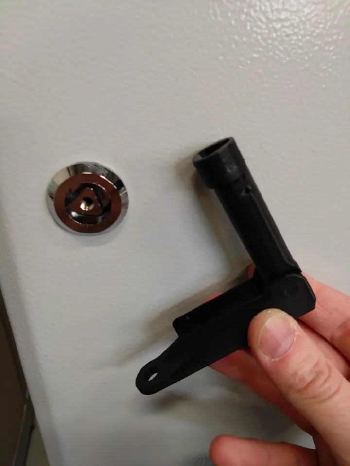 Electrical cabinet key keychain - triangle 10mm by Ravenwreck ...