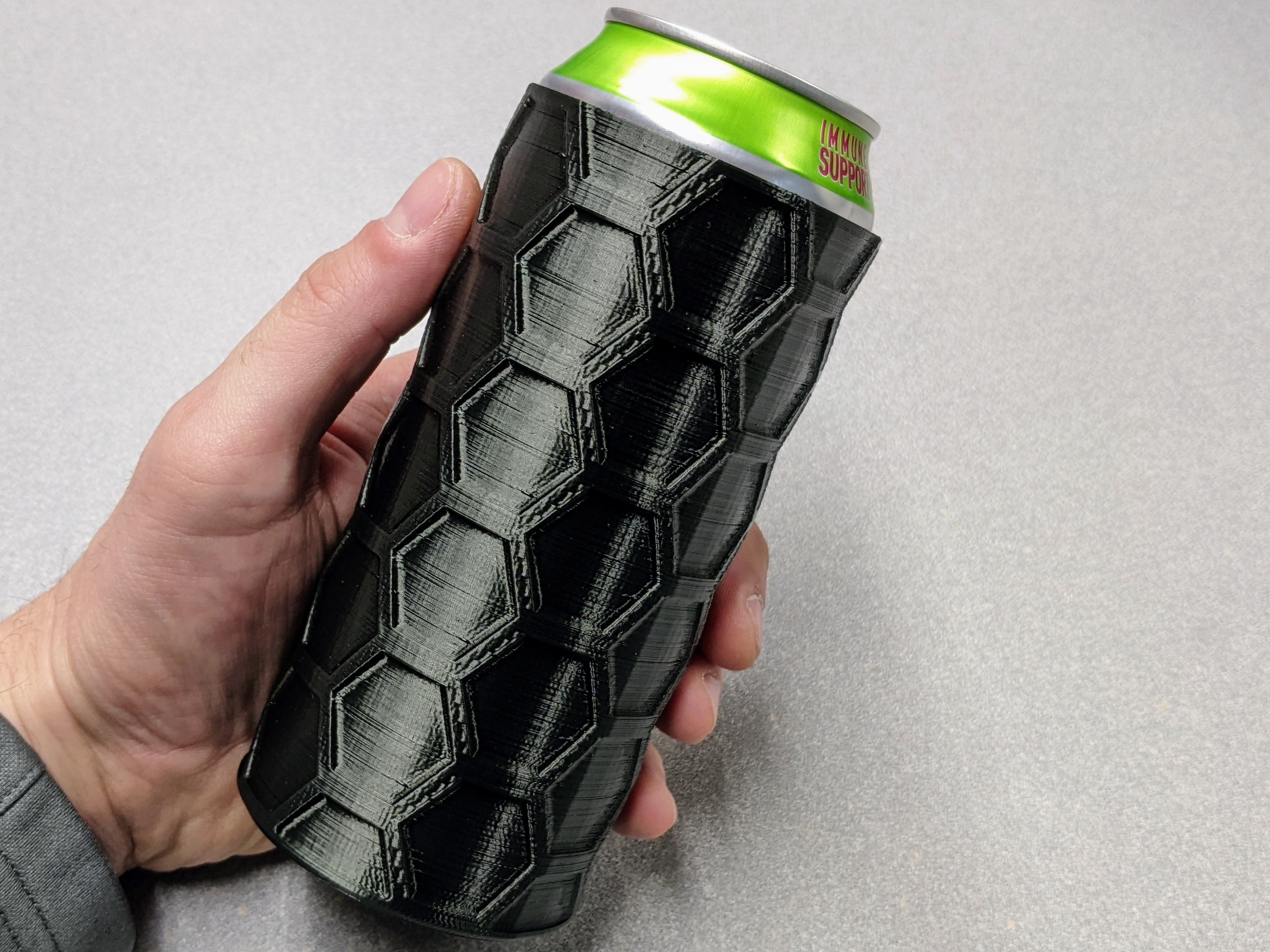 Energy Drink Sleeve for 16oz (1pt) Can Comfort Grip Hexagon Pattern ...
