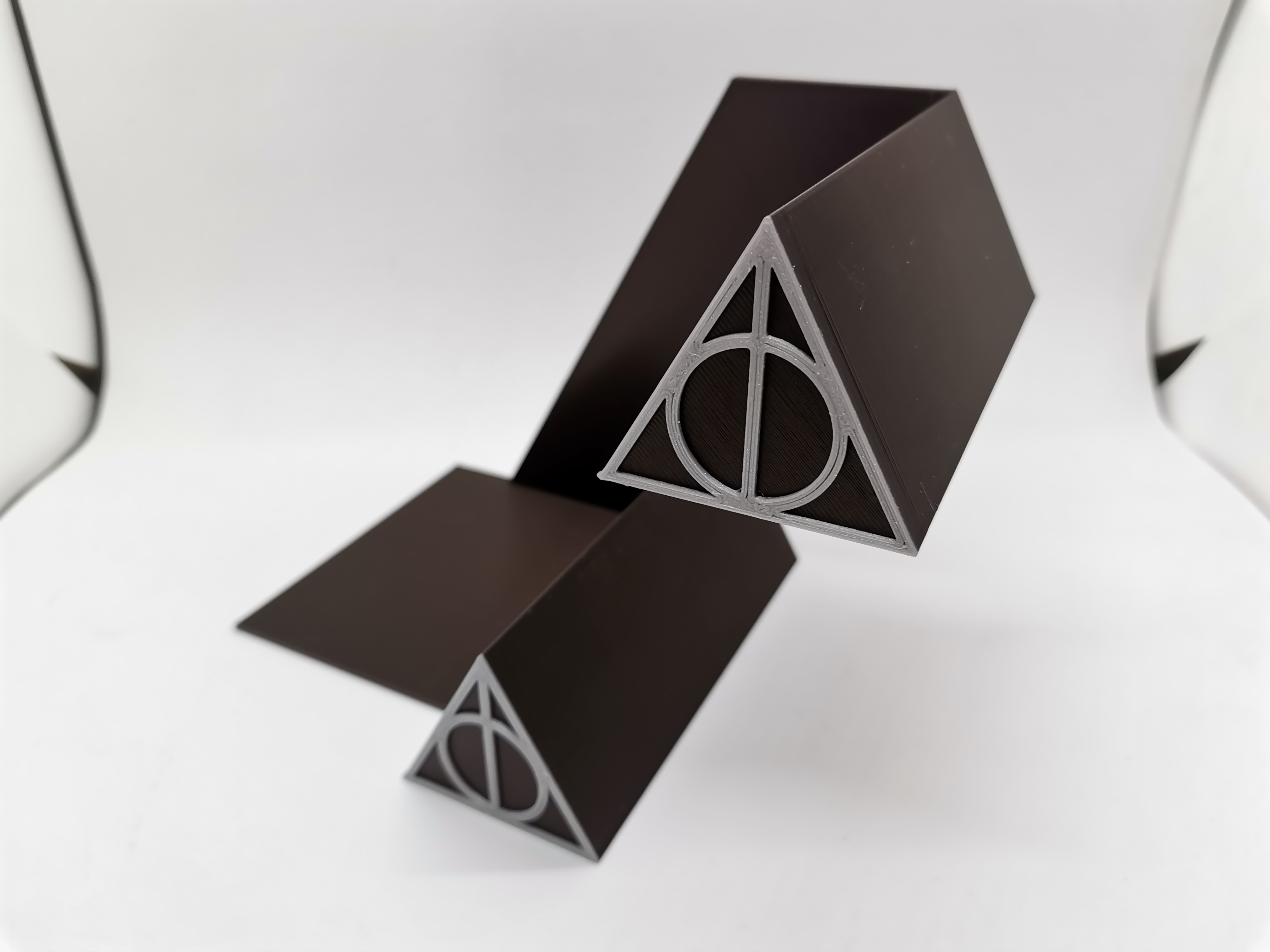 Bookend Floating Deathly Hallows by OwL Art | Download free STL model ...