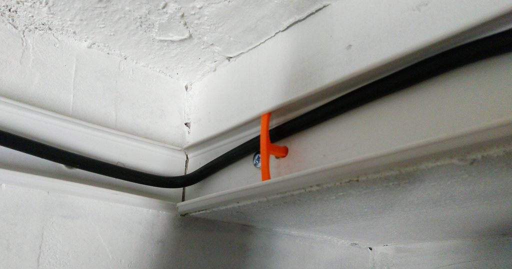 Cable channel 40x20mm cable T holder by PedroKV | Download free STL ...