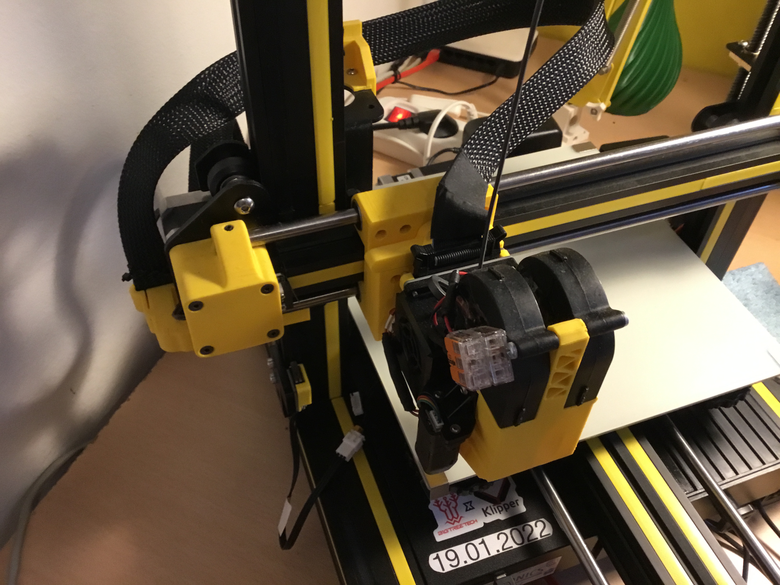 Ender 3 V2 X And Y Linear Rod/Shaft Upgrade by Hidde3D | Download free ...