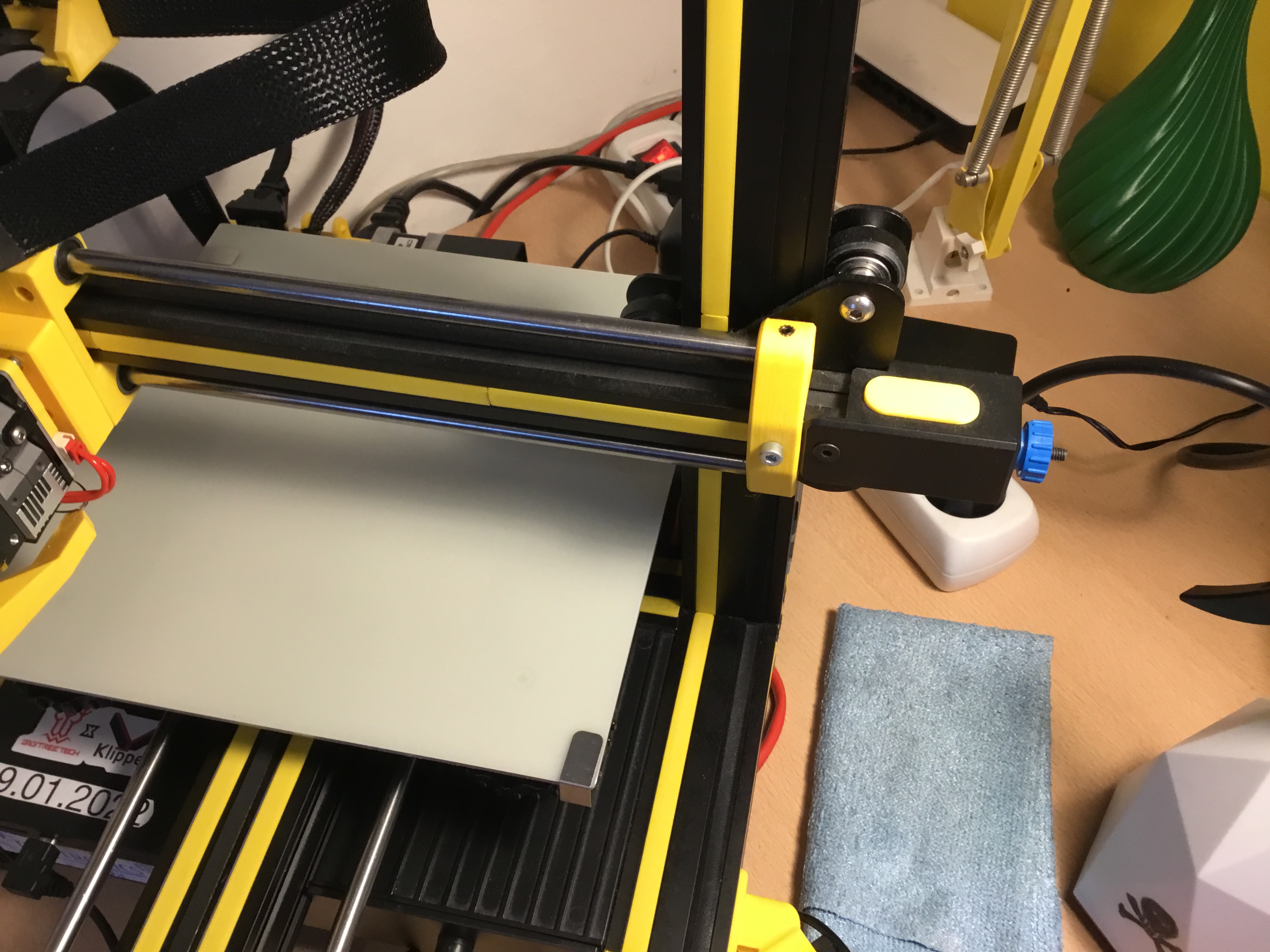Ender 3 V2 X And Y Linear Rod/Shaft Upgrade by Hidde3D | Download free ...