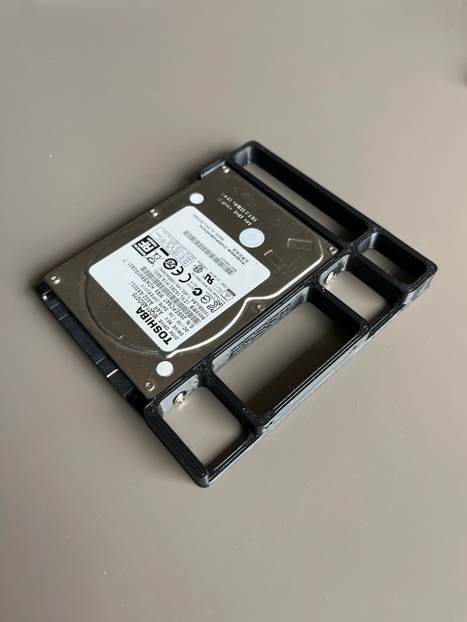 Disk Holder (Type C) for Synology by PRSPR | Download free STL model ...