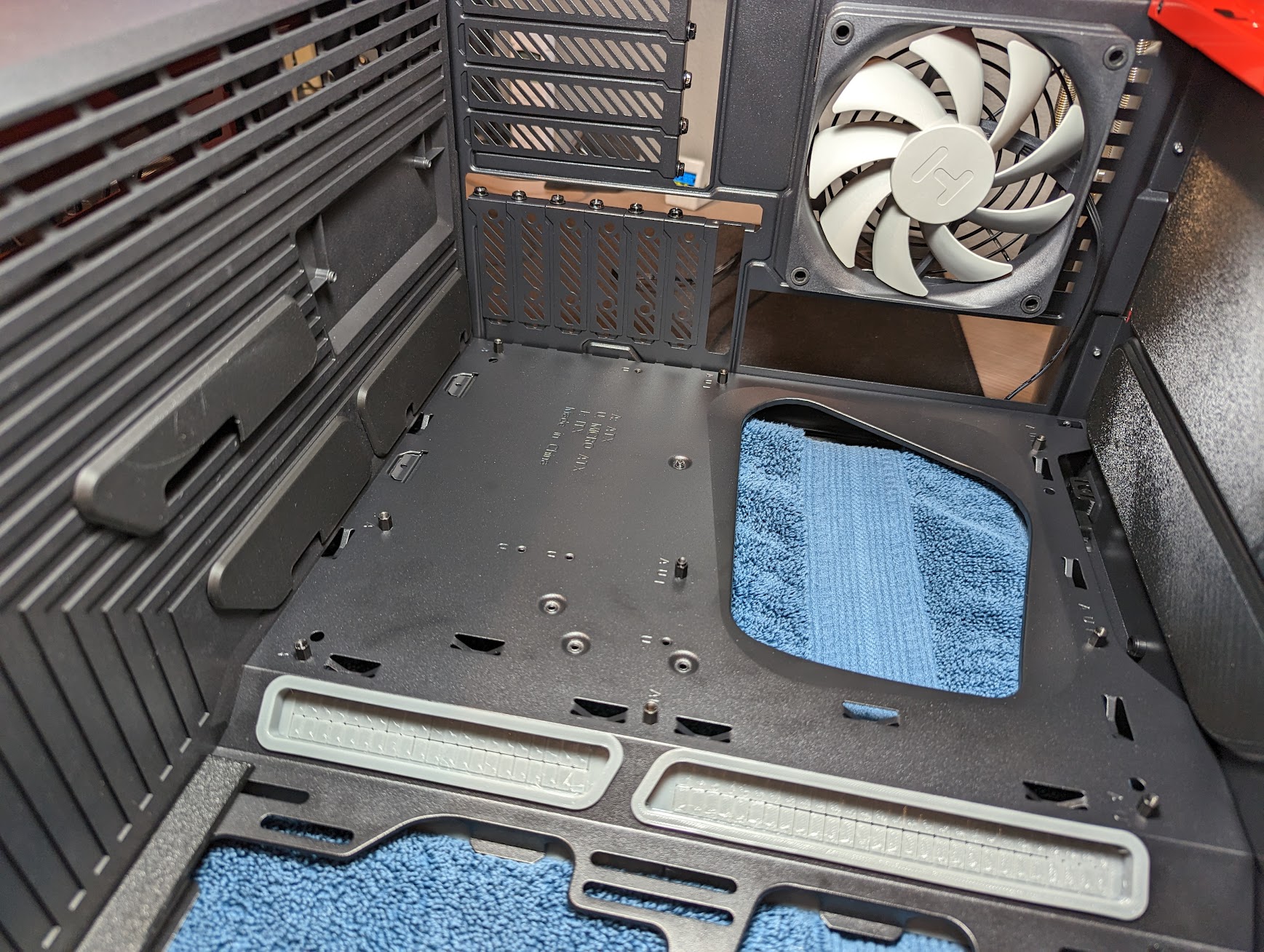 Hyte Y40 - Airflow Mod - panels, grommets and seals by jurassic73 ...