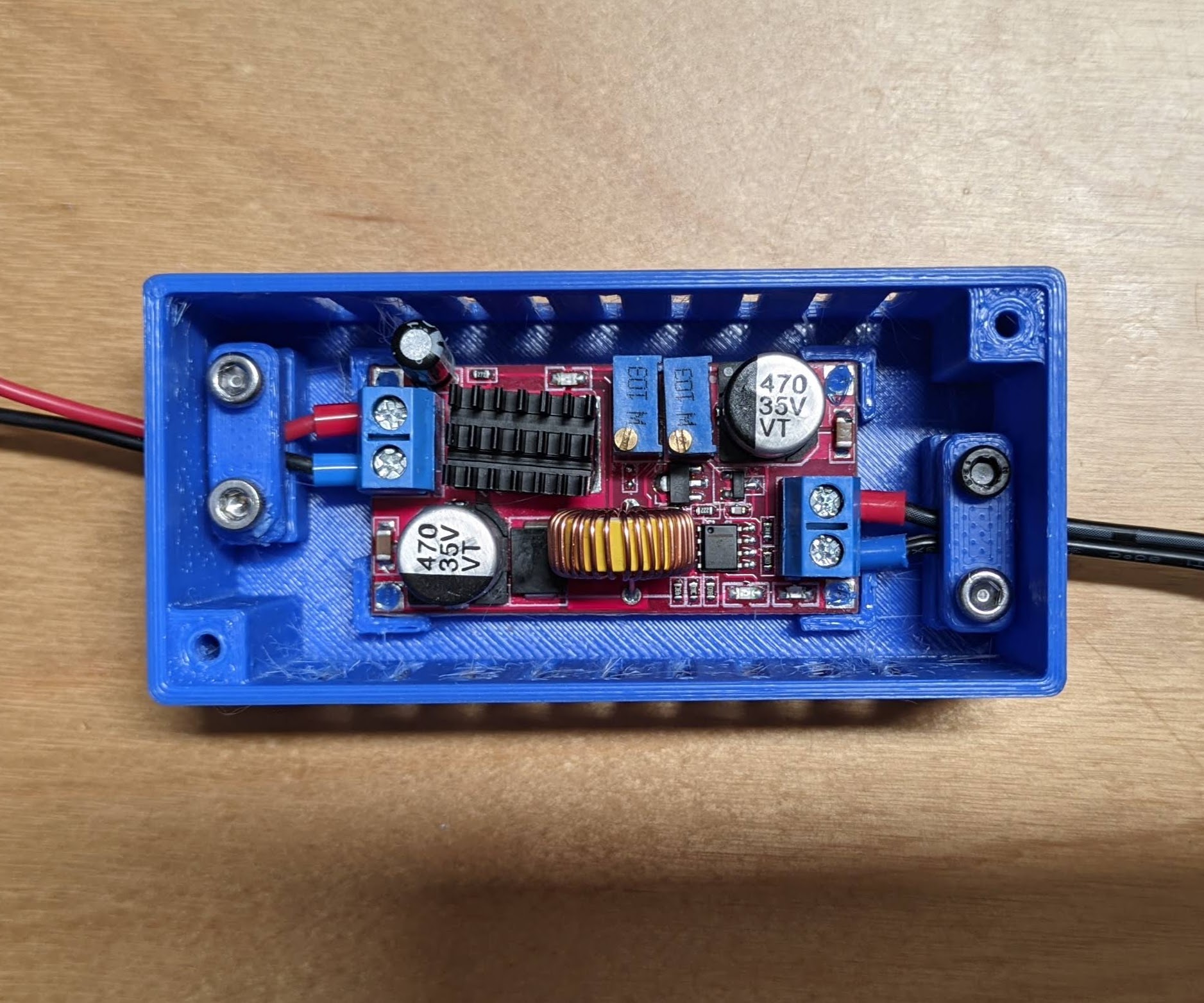 XL4015 Step-Down-Modul Gehäuse by felixna | Download free STL model ...