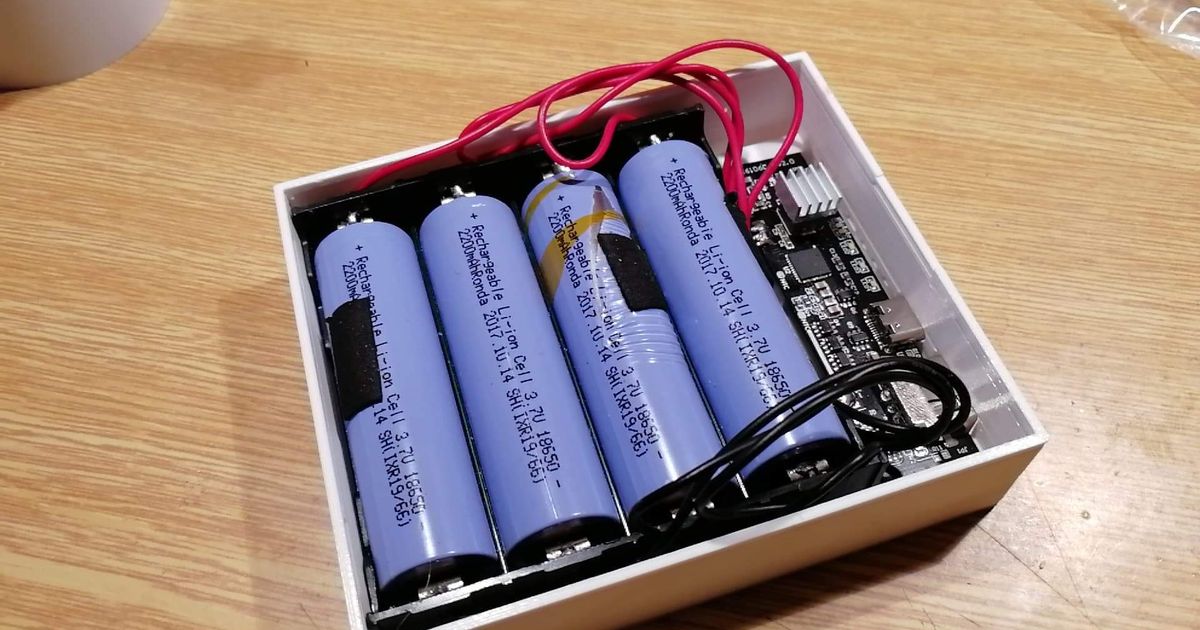 Case / box for Power Bank Charger For 18650 Battery by Juraj 3D Guru ...