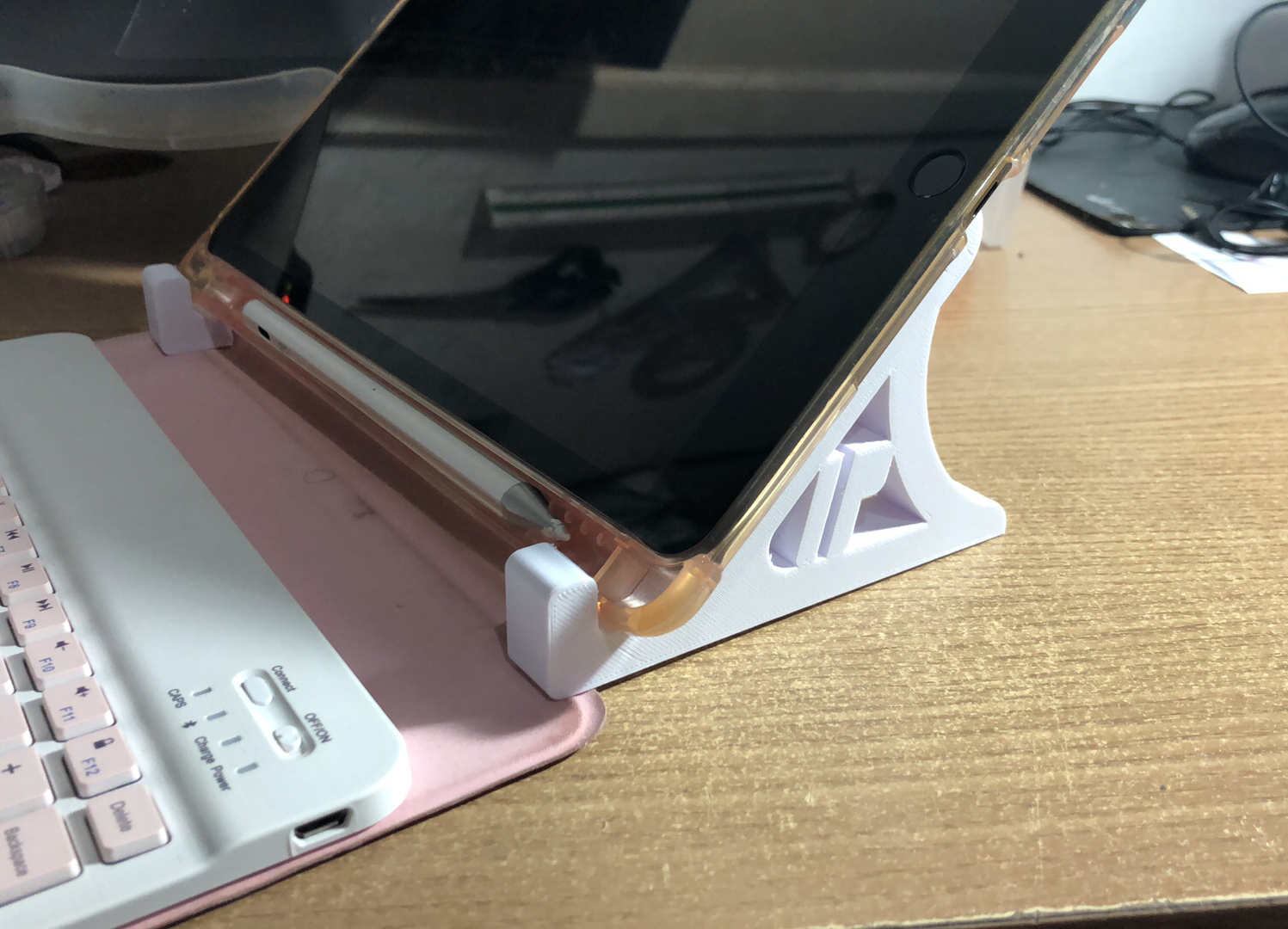 Versatile 2-piece stand for iPad, Wacom, Tablets (No logo version ...