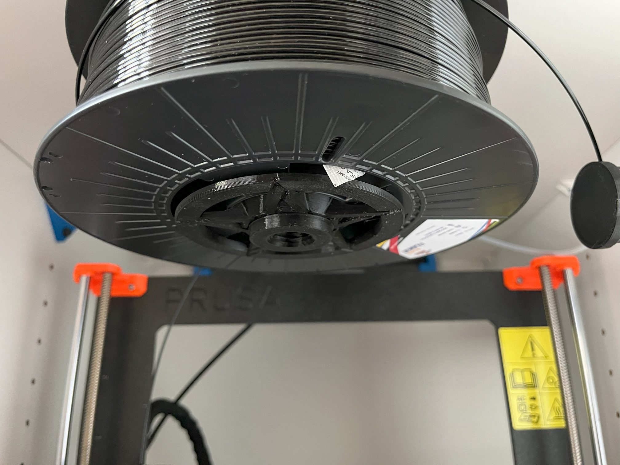 Horizontal hanging spool holder by EugeneGTI | Download free STL model ...