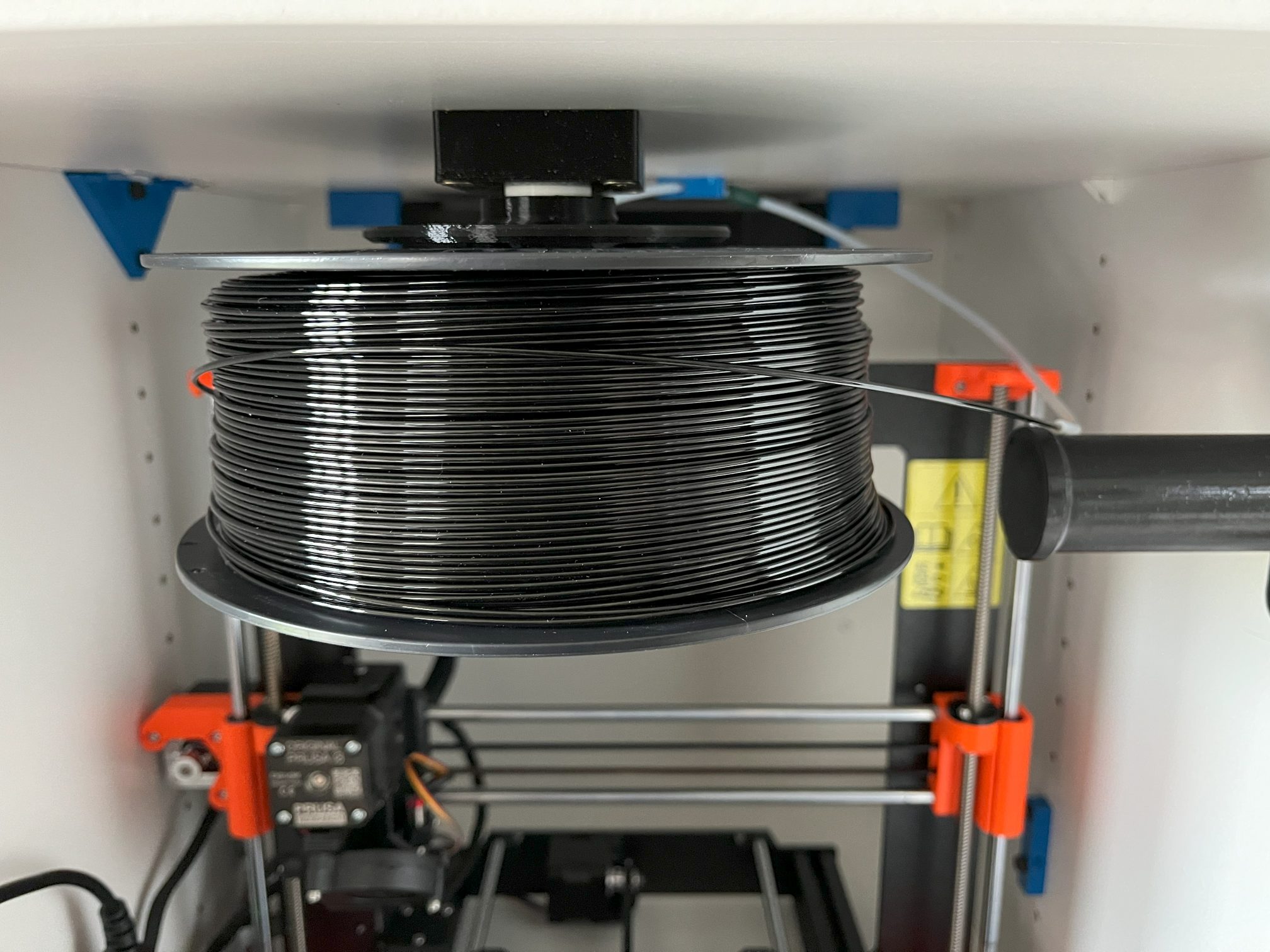 Horizontal hanging spool holder by EugeneGTI | Download free STL model ...