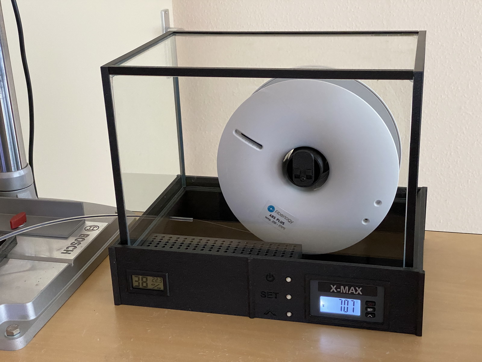 Filament dry box v2 with scale by Satellietje | Download free STL model ...