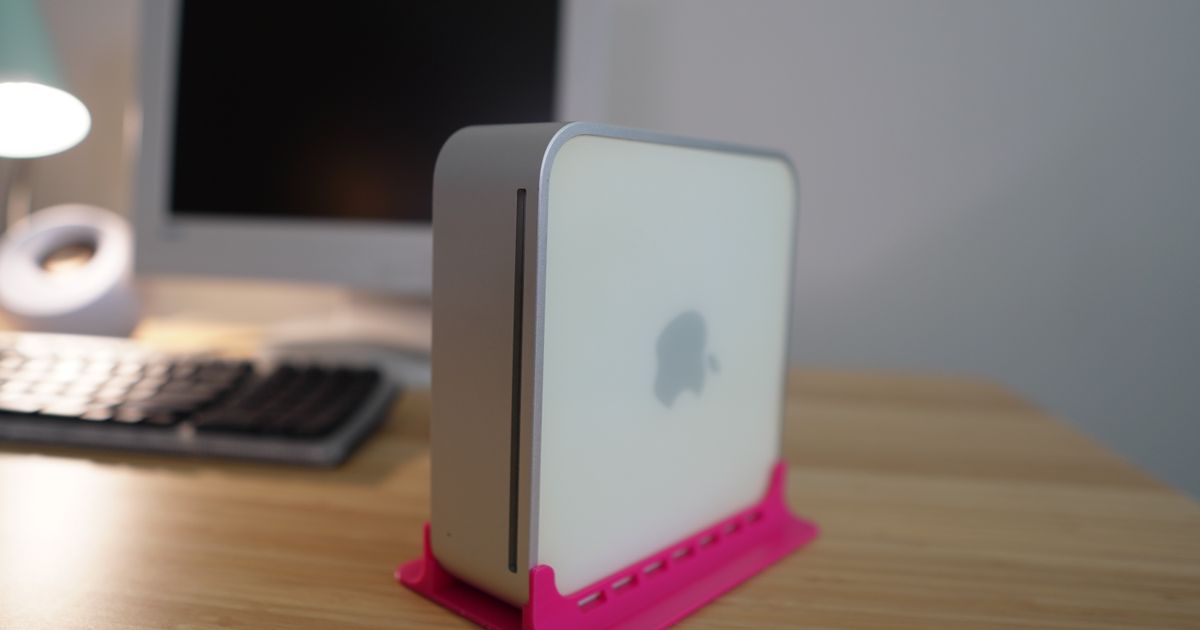 G4 and Early Intel Mac Mini Vertical Stand by Retro Frog | Download free STL model | Printables.com