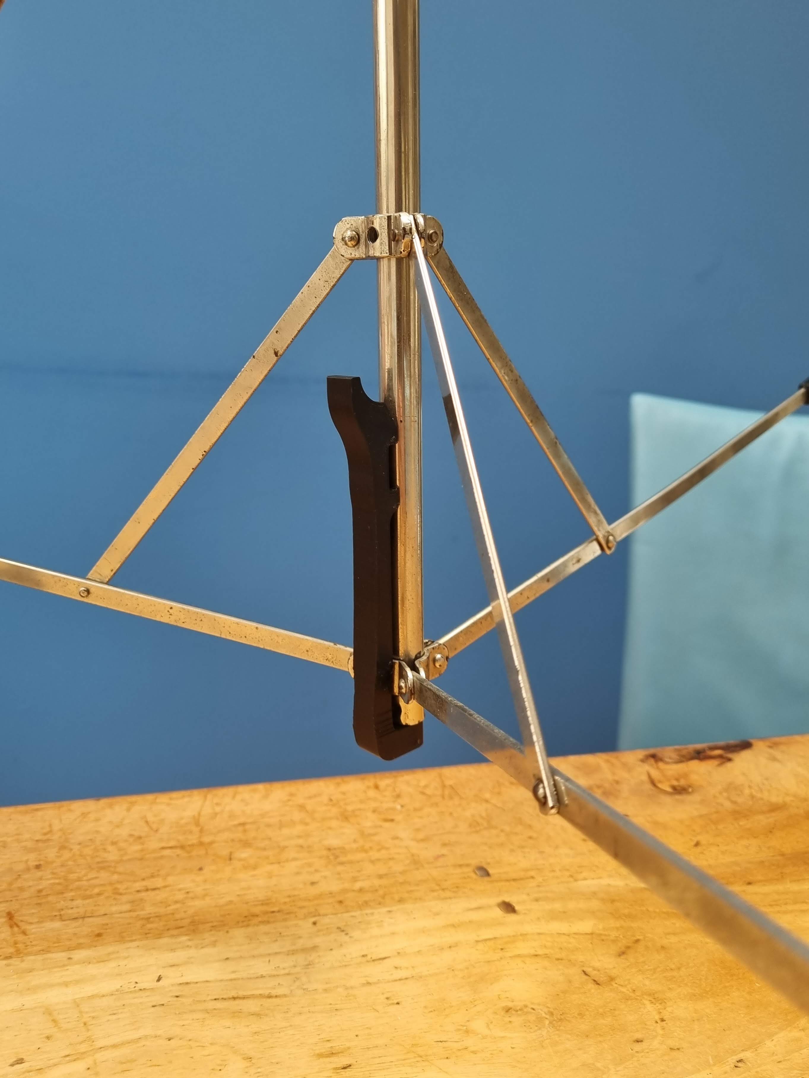 Music stand holder clip by TLS-Tinkering | Download free STL model ...