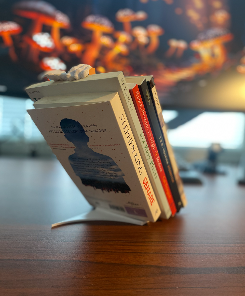 Leaning bookend by Filip Arle | Download free STL model | Printables.com
